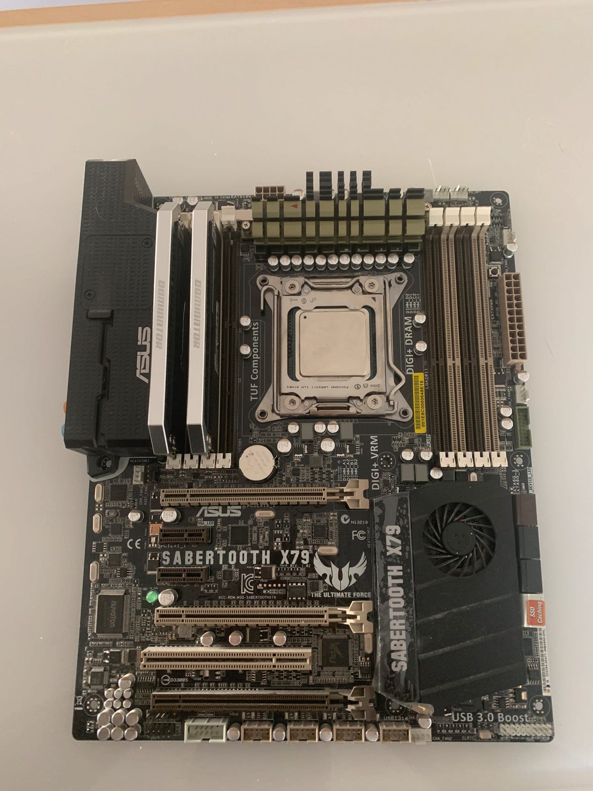 Asus Sabertooth X79 Intel Core i7 4820K GTX 1050 | FINN-torget