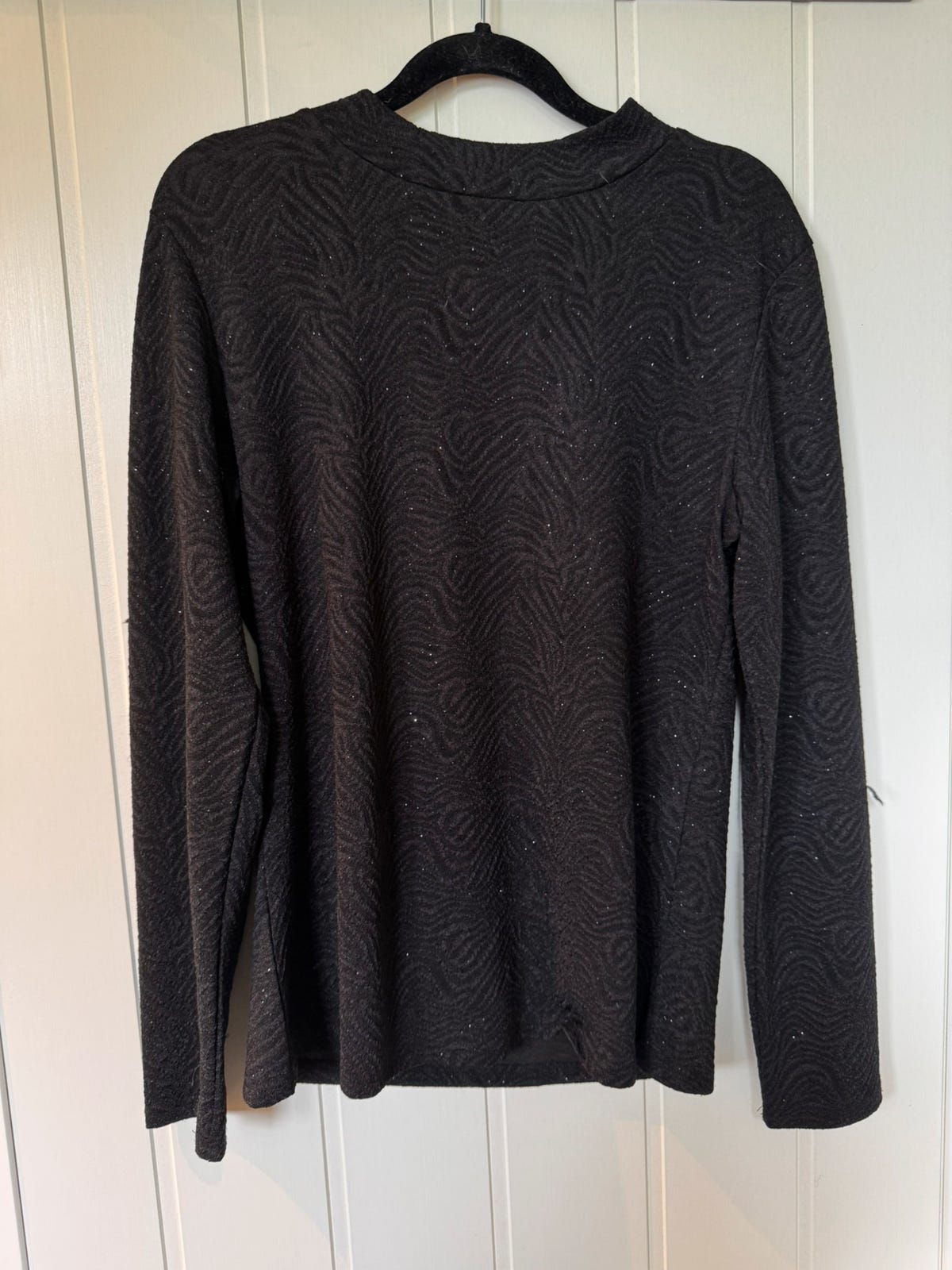 Seks nydelige bluser selges | FINN-torget