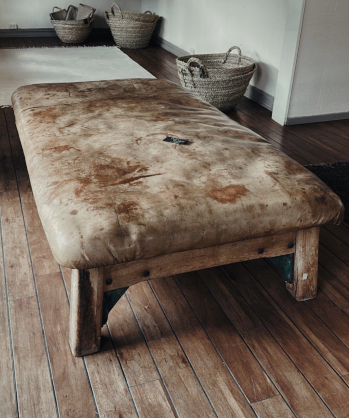 Vintage stall seng i skinn | FINN-torget