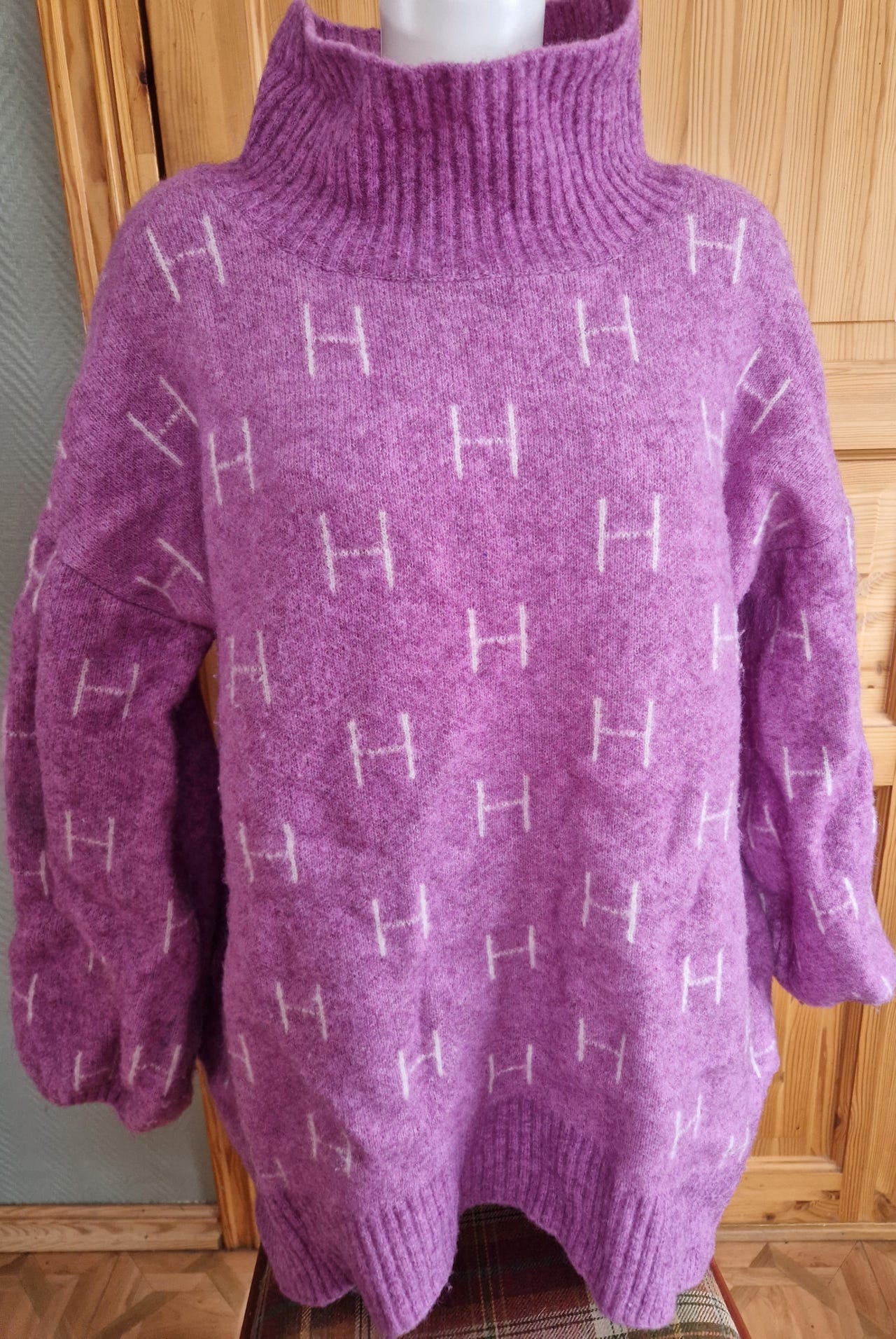 Rimelig Hést genser, som ny | FINN-torget