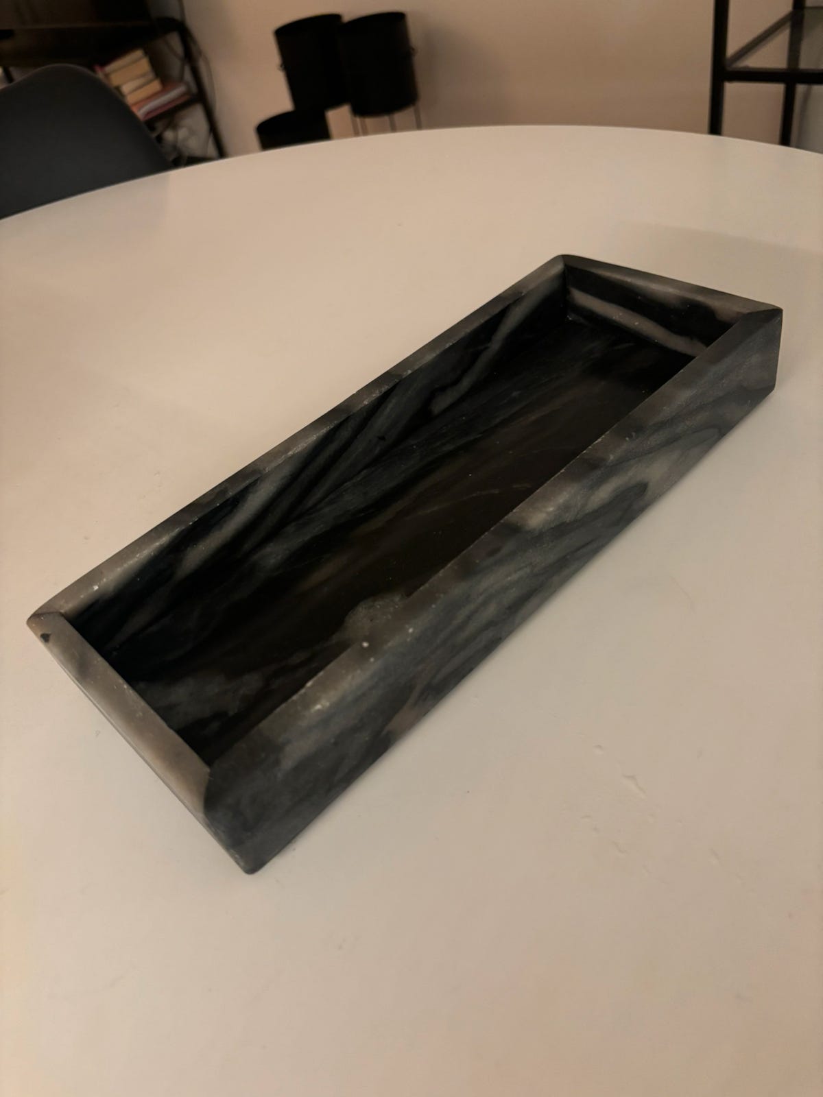 Svart/mørk grå marmor brett | FINN-torget