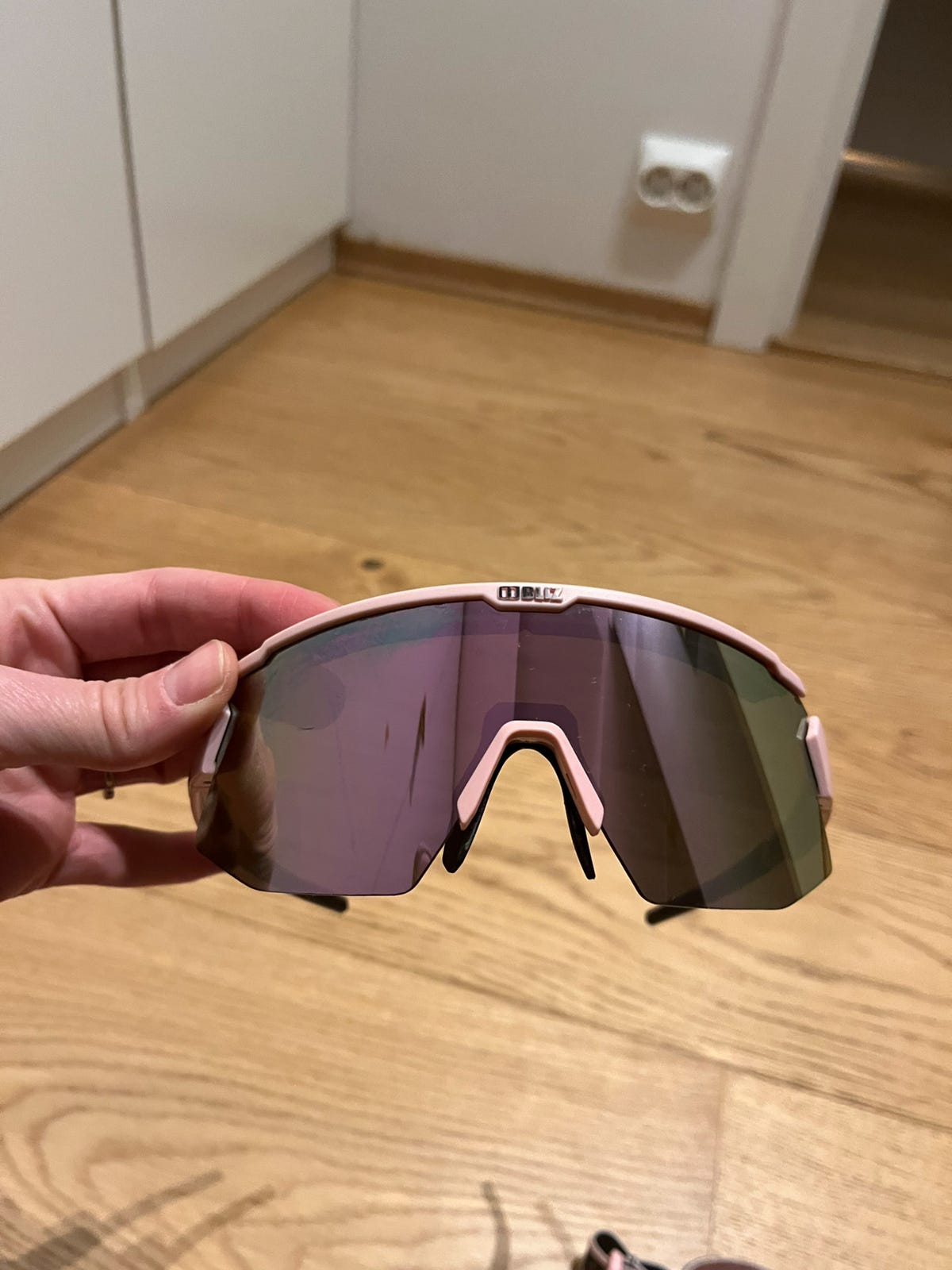 Bliz Breeze Rosa solbriller | FINN-torget