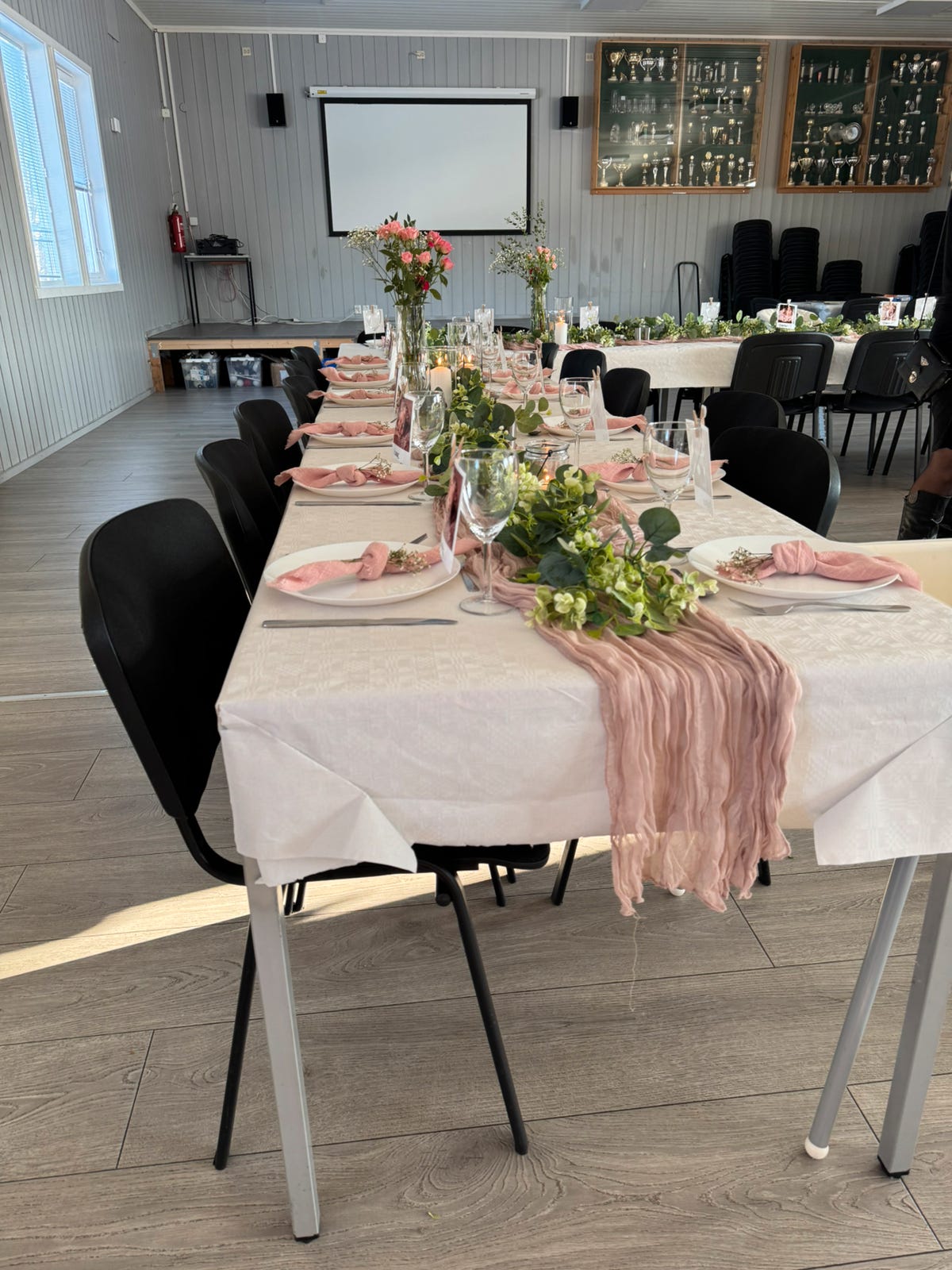 Pynt til leie - dåp, navnefest, konfirmasjon, bryllup, fest | FINN-torget