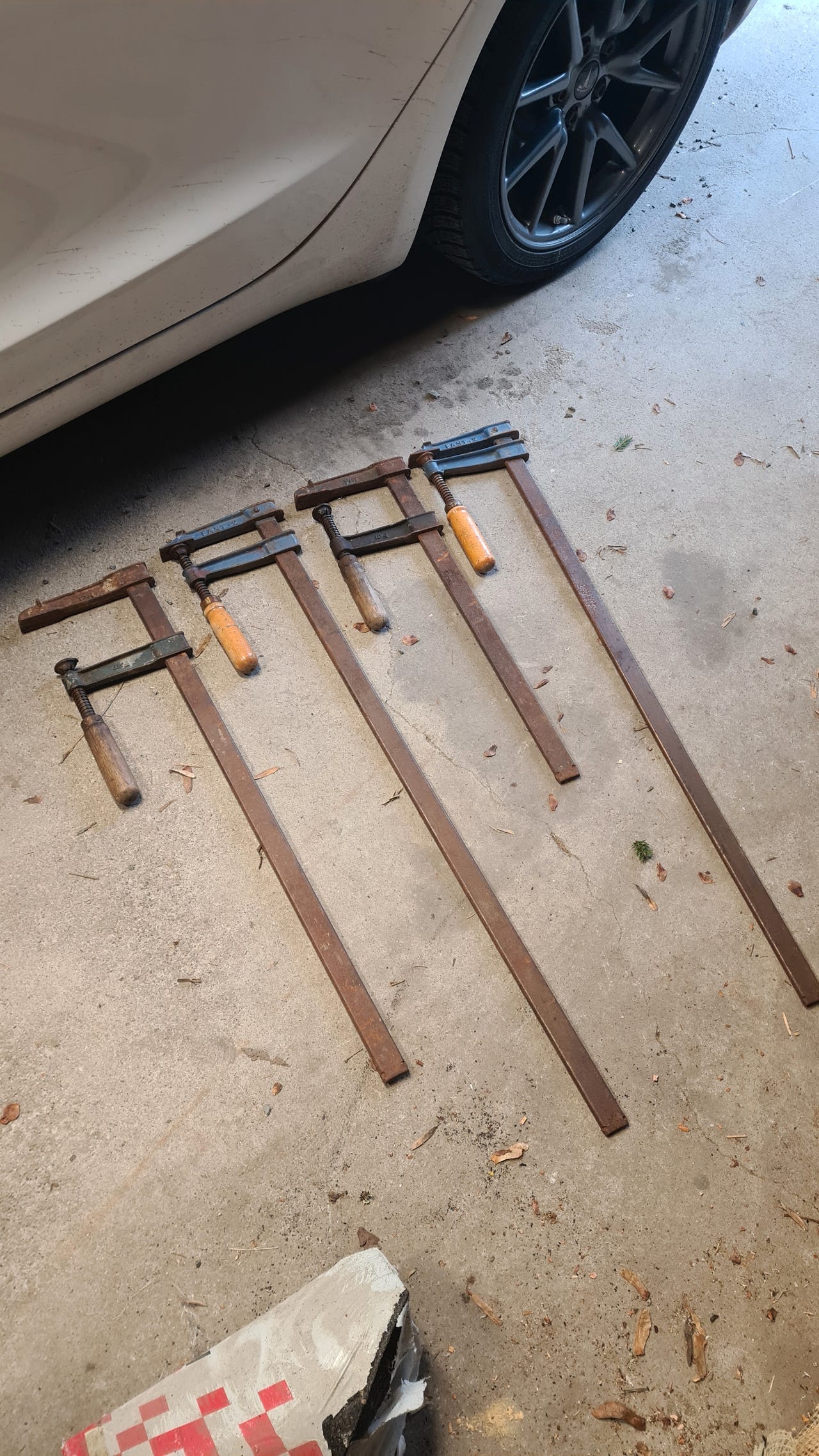 Tvinger | FINN-torget