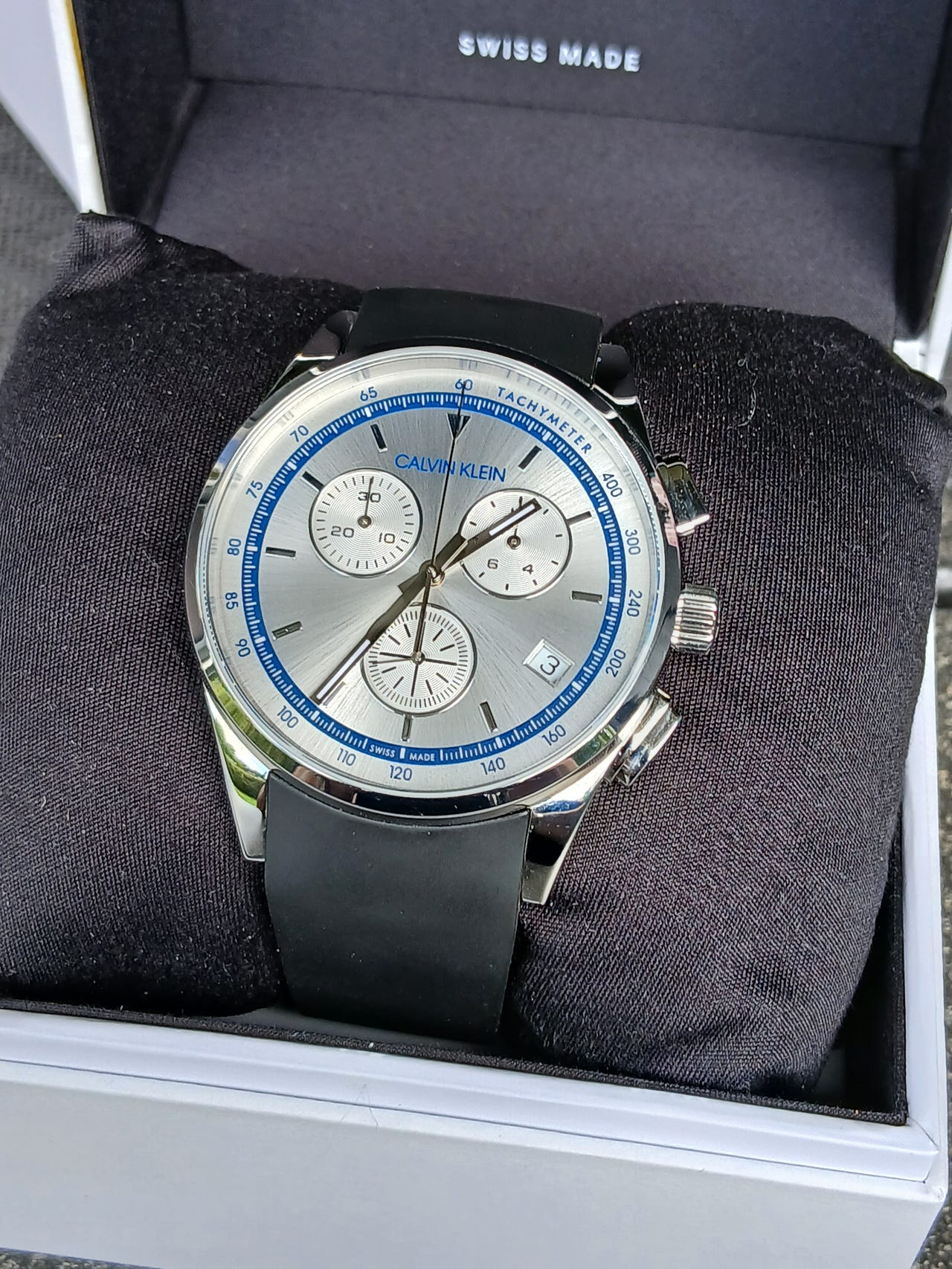 Calvin Klein Chronograph med en bonus | FINN-torget
