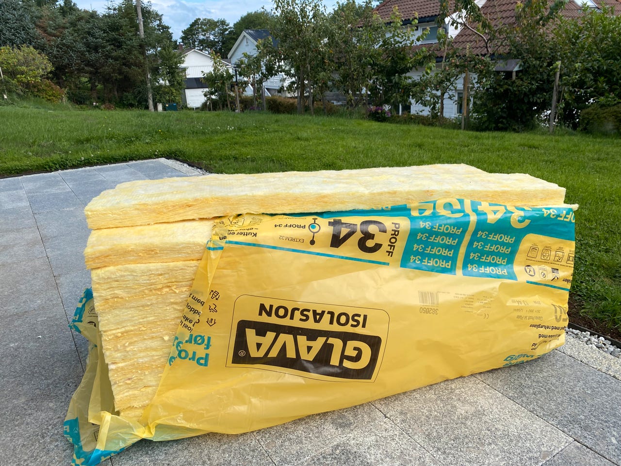 Glava isolasjon 50mm plater, pakke åpnet og tatt 2 plater, resten er i ...