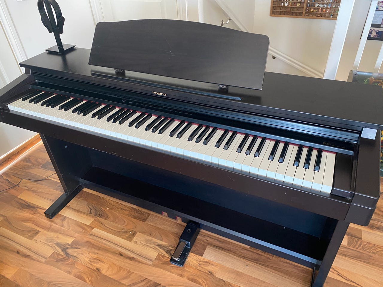 Roland HP 235 Digitalt piano | FINN-torget