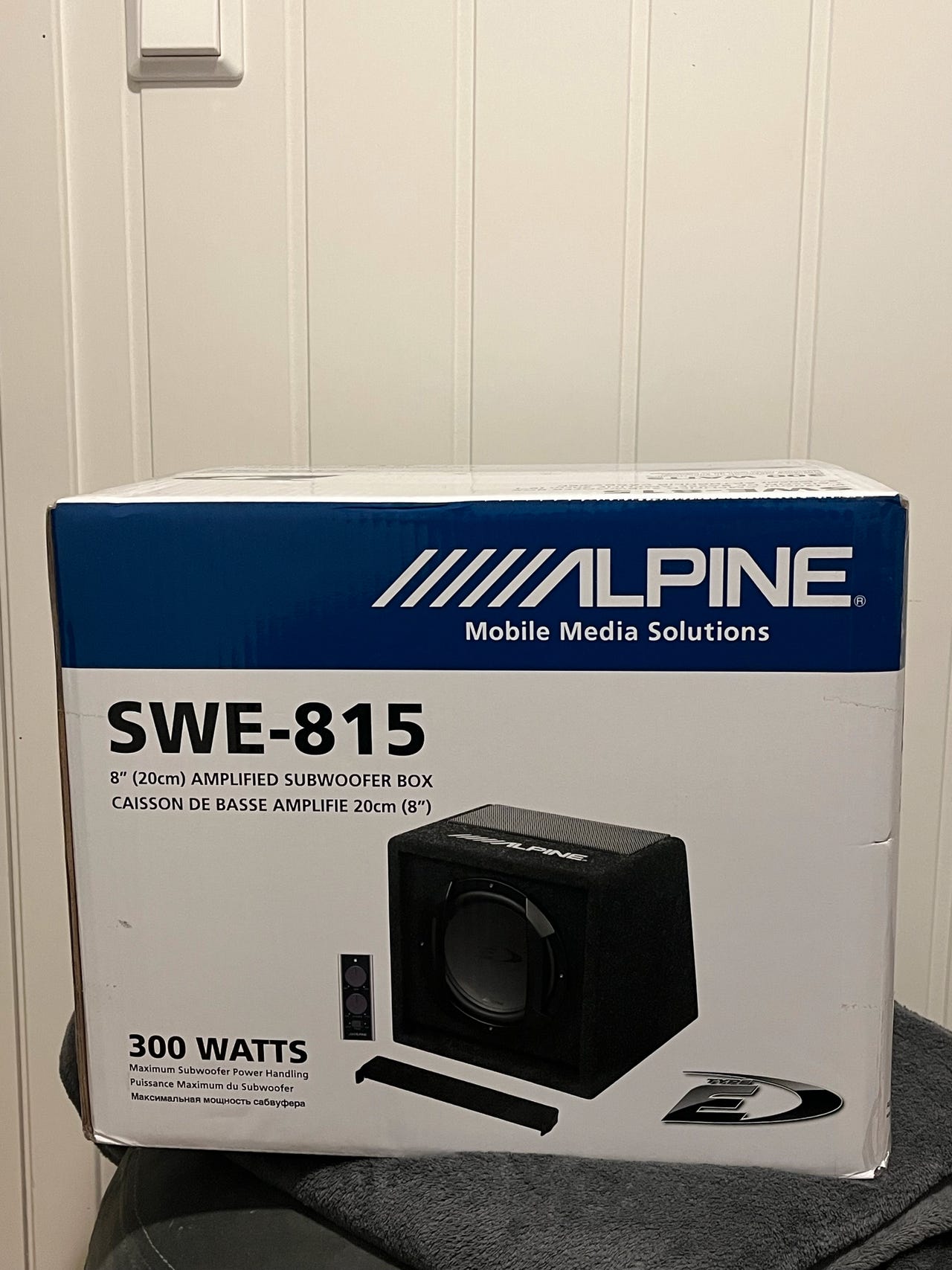 Alpine SWE-815 Aktiv Subwoofer 8" 300 Watt | FINN-torget
