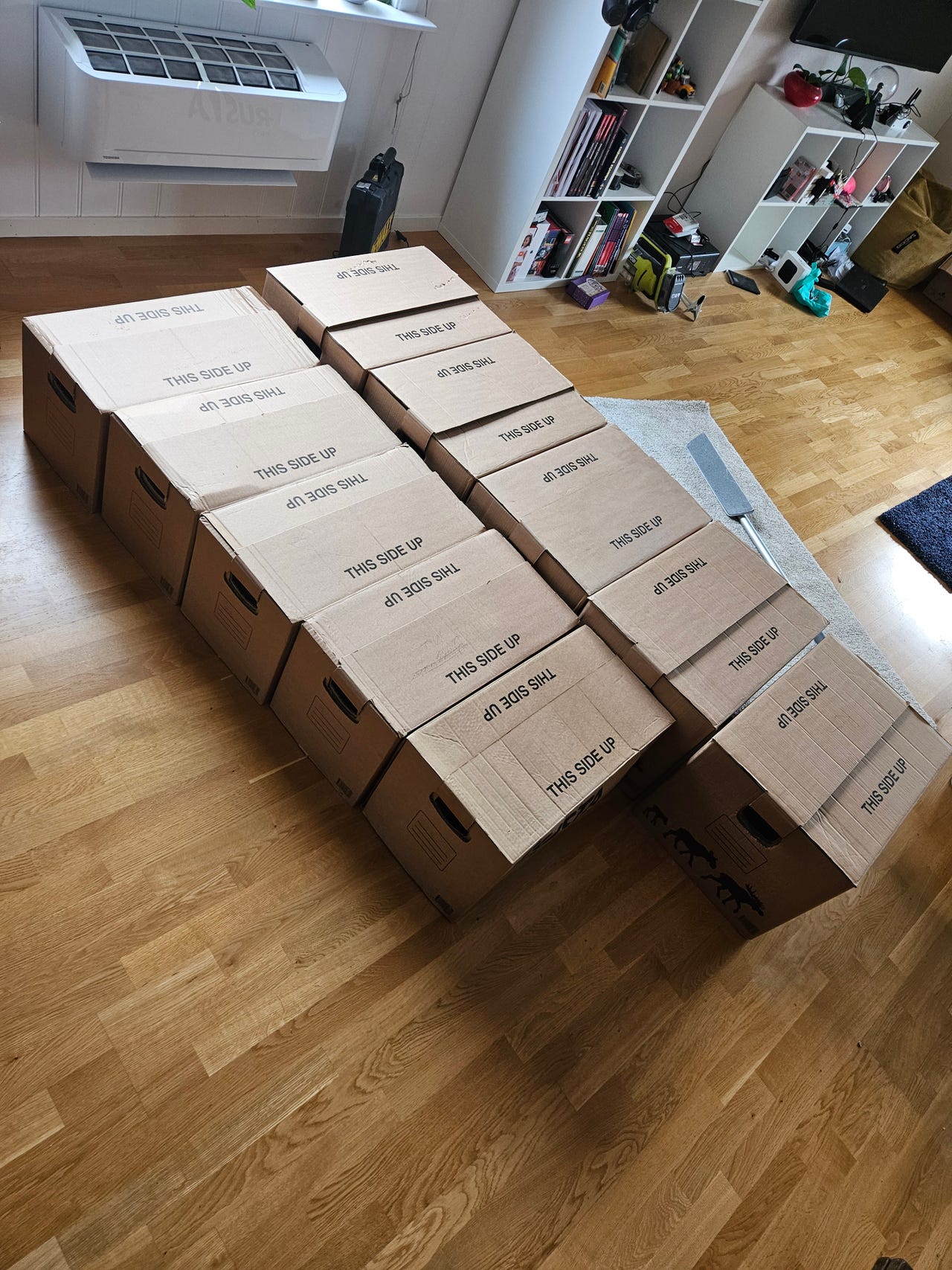 Flytteesker til salgs | FINN-torget