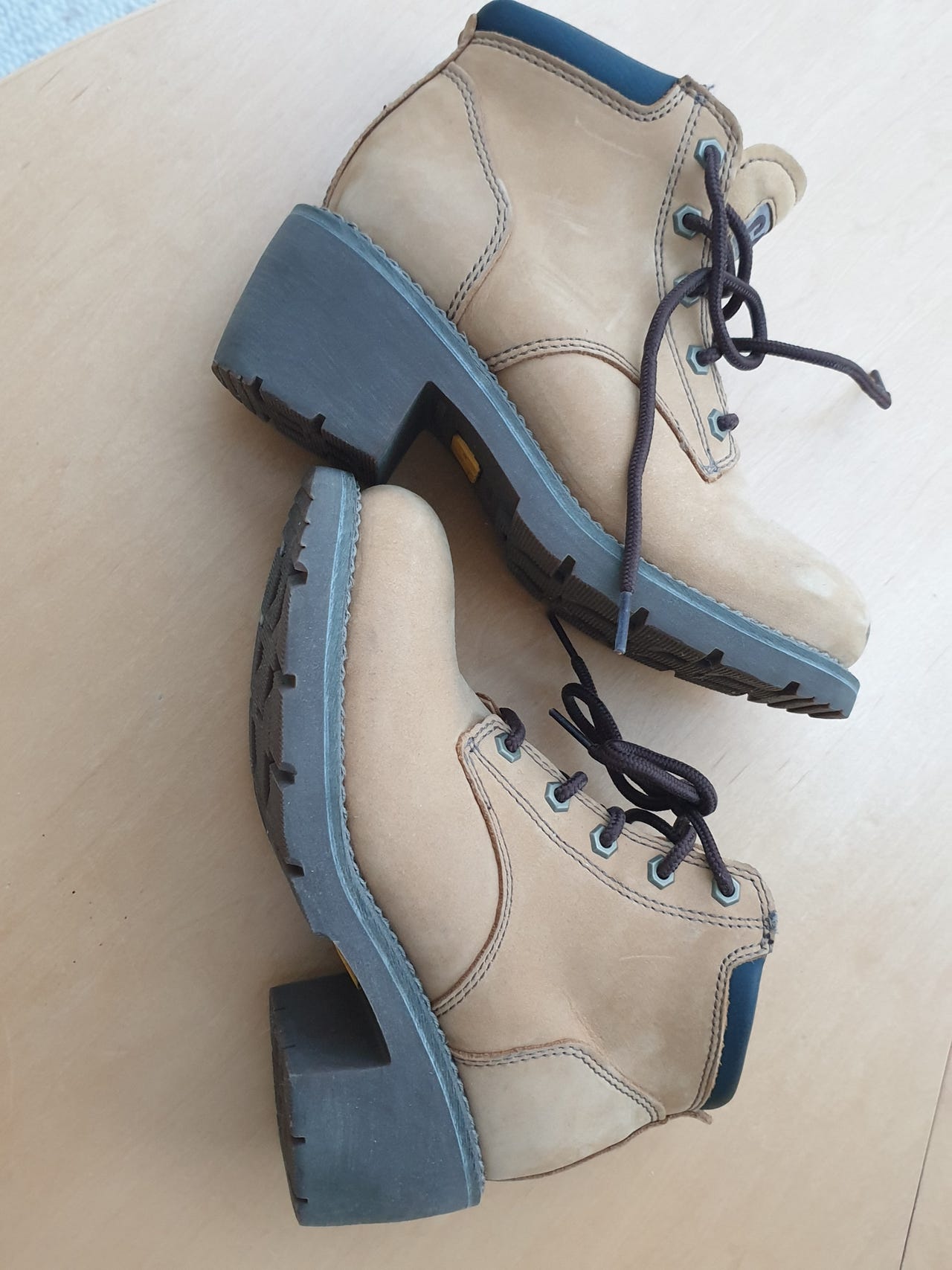 CAT vintersko str 38 selges | FINN-torget