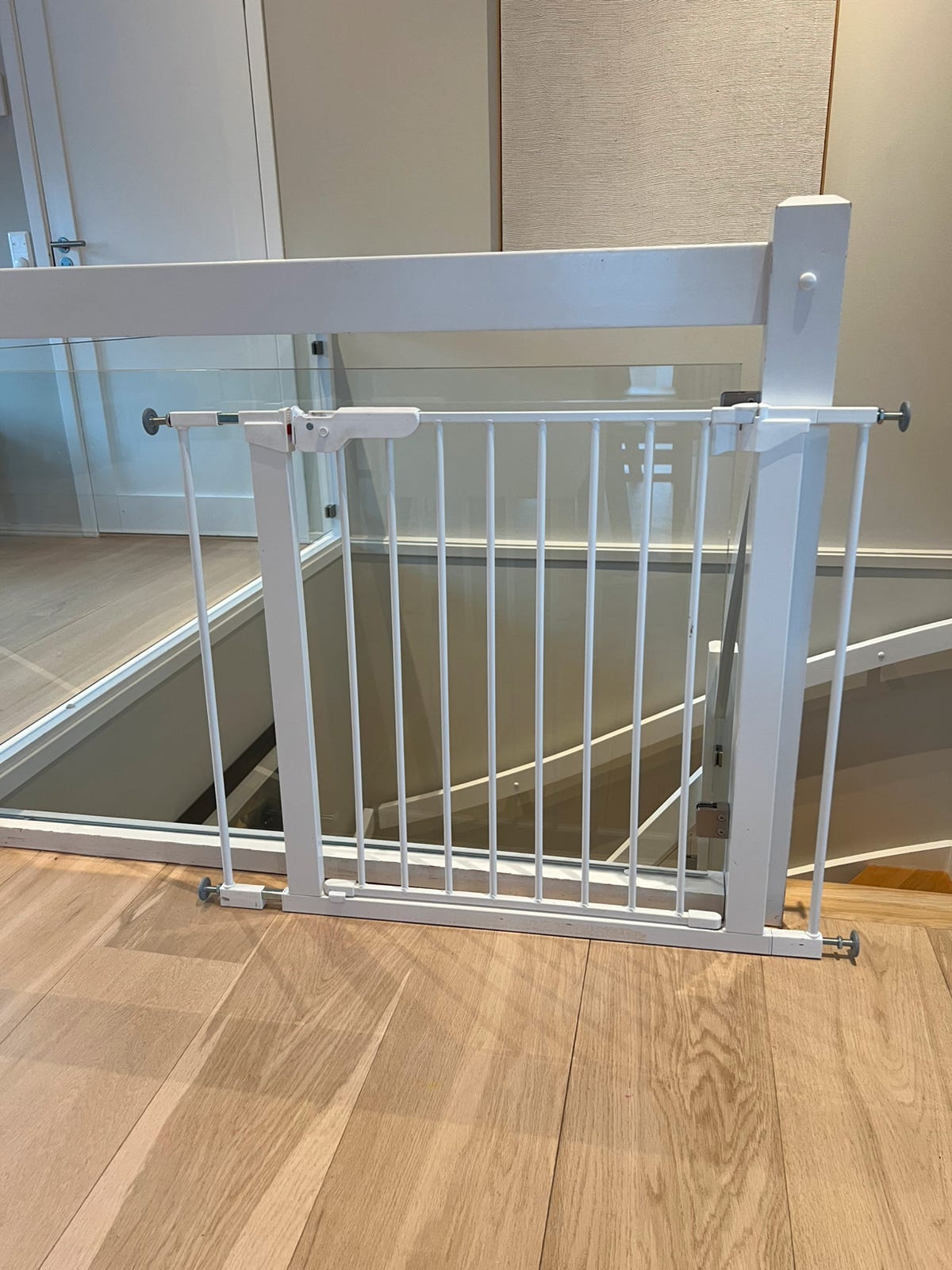 Trappegrind (monteres uten skruer) | FINN-torget