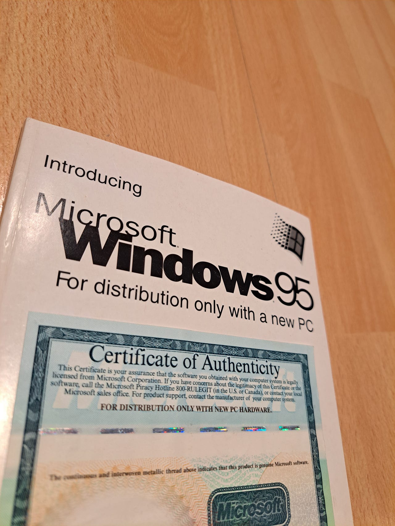 Windows 95 original med nøkkel, bøker og ekstra programvare | FINN-torget