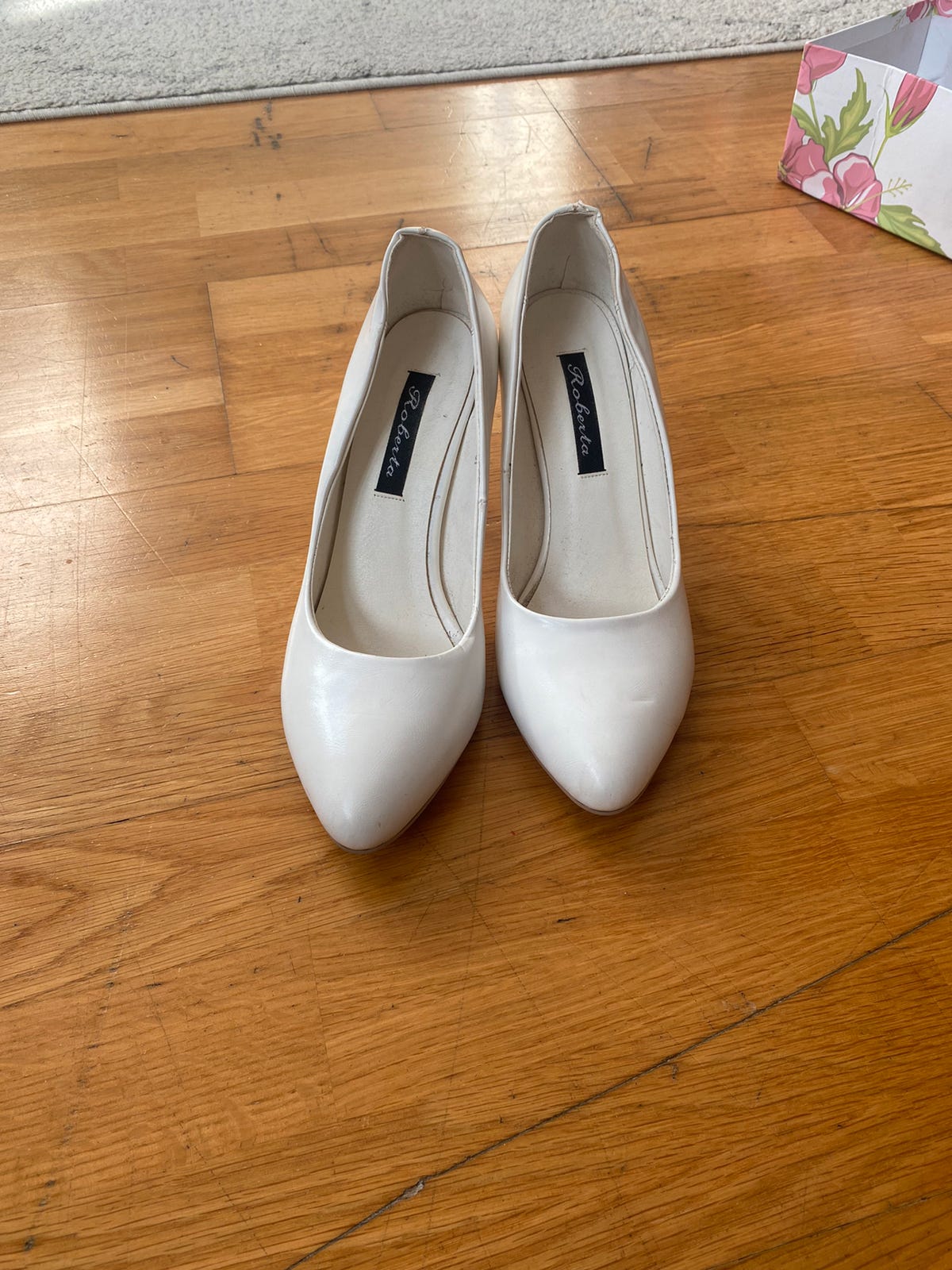 Hvite sko | FINN-torget