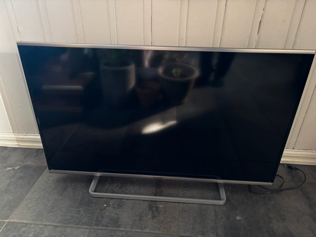 Panasonic TV tilsalgs kr 1500,- | FINN-torget