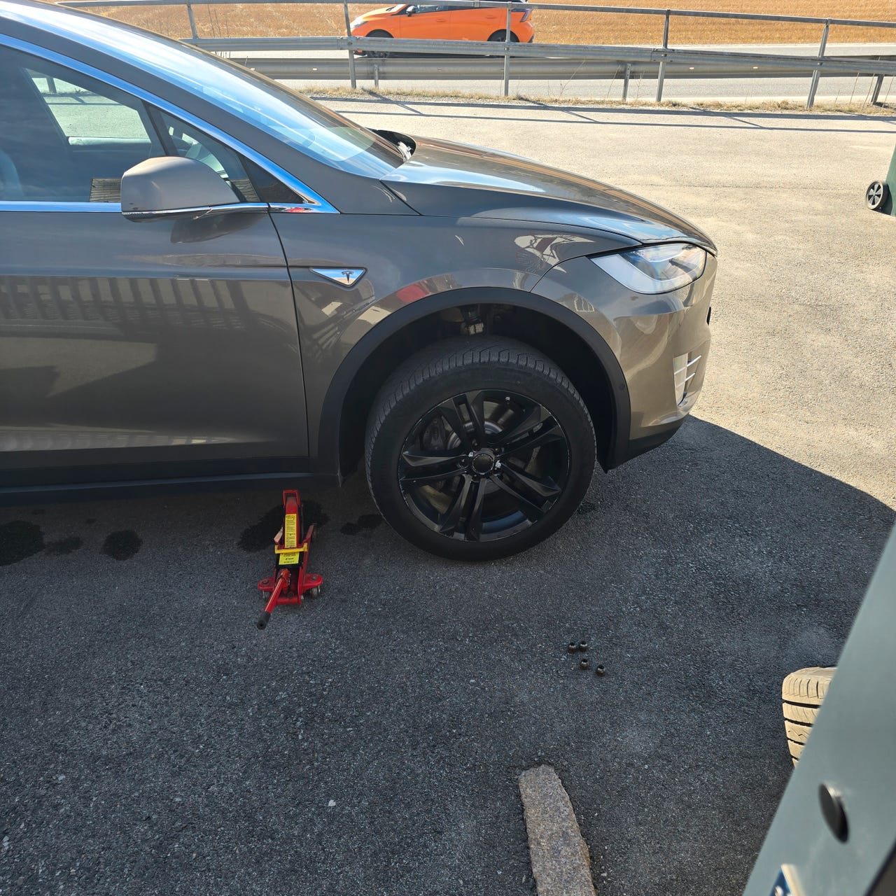 R20 5x120, Tesla Model X vinterdekk med felger | FINN-torget