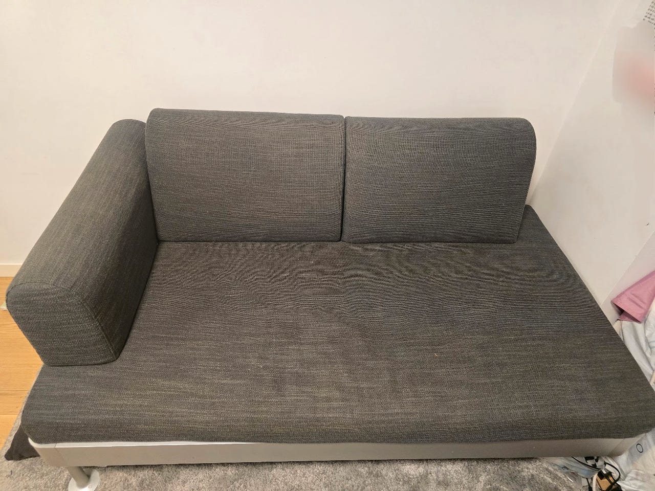 Ikea Delaktig 2-seter, omtrent ikke brukt | FINN-torget