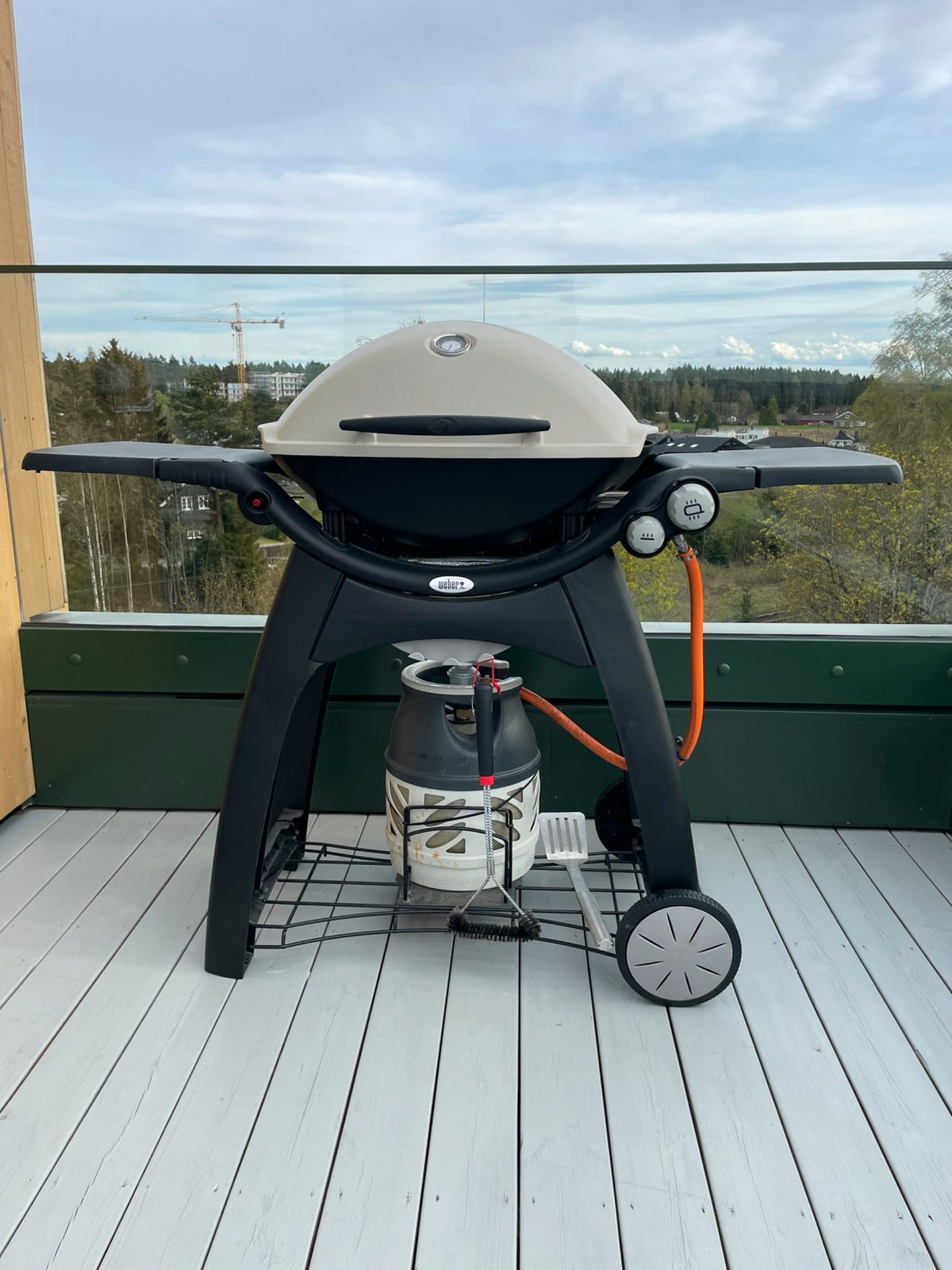Weber gassgrill Q 3000 selges | FINN-torget