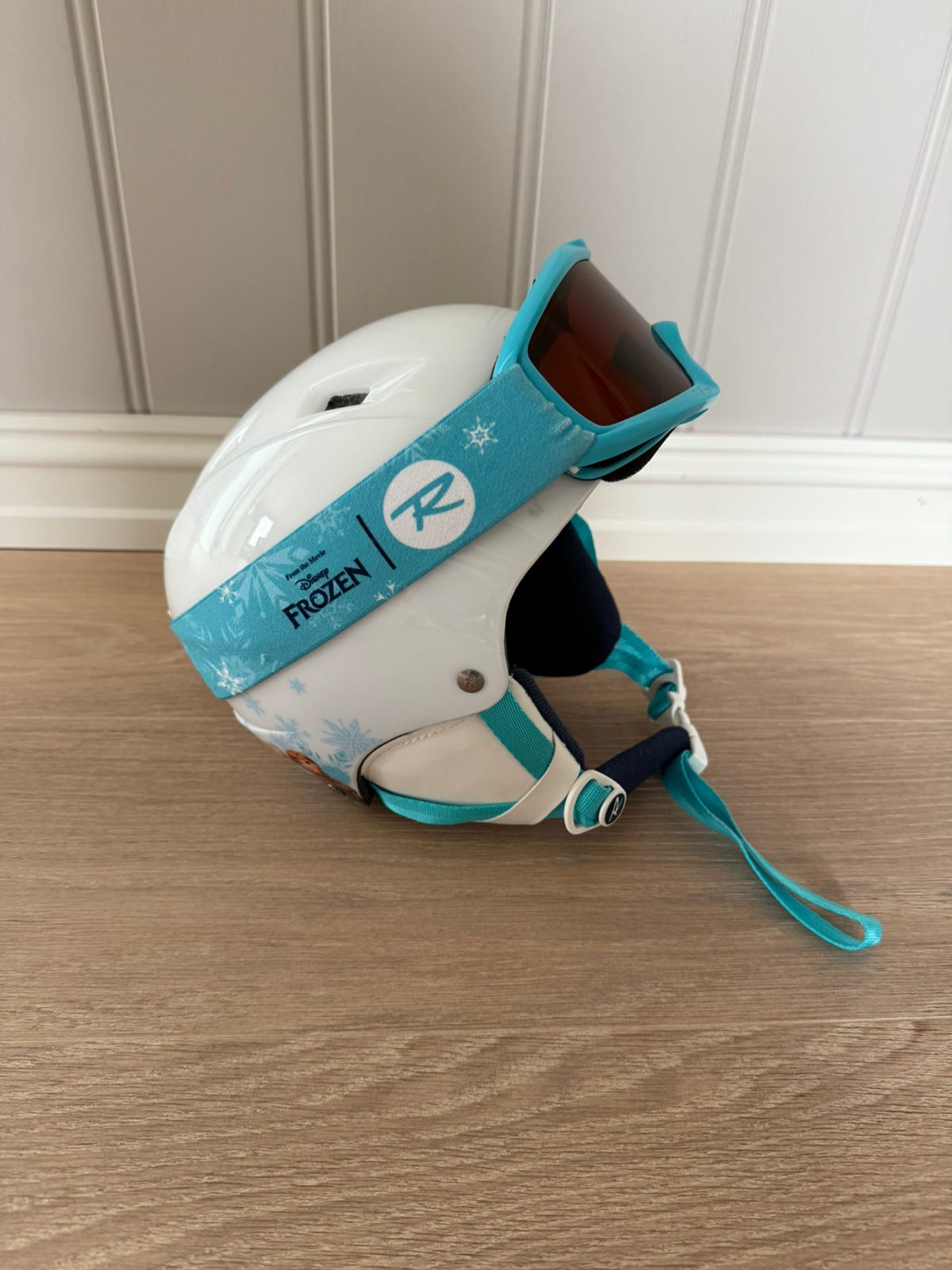 Rossignol Frozen/Frost alpinhjelm | FINN-torget
