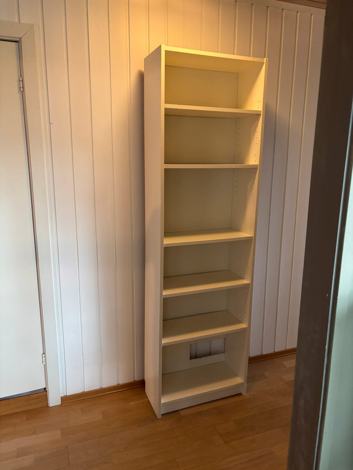 Hylle- IKEA Billy | FINN-torget