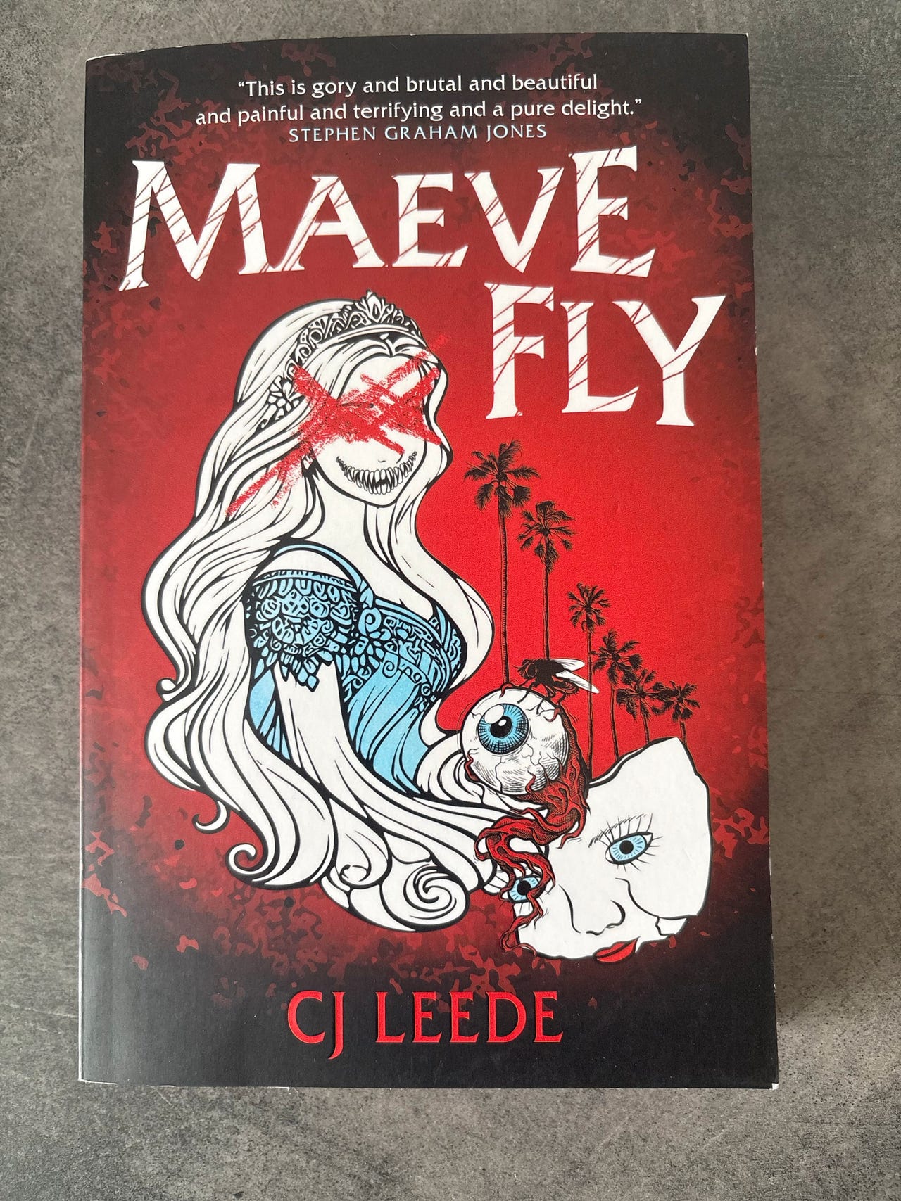 Meave Fly - CJ Leede | FINN-torget