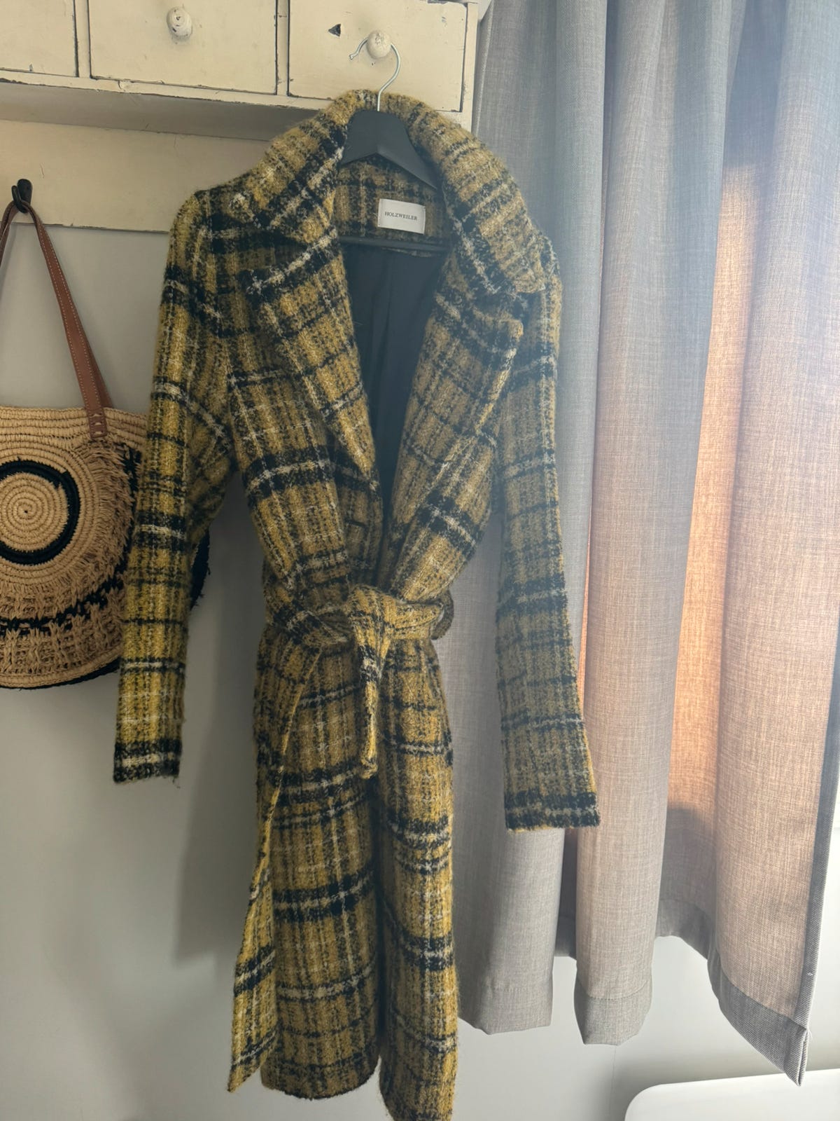 Holzweiler kåpe selges. Nydelig farge | FINN-torget