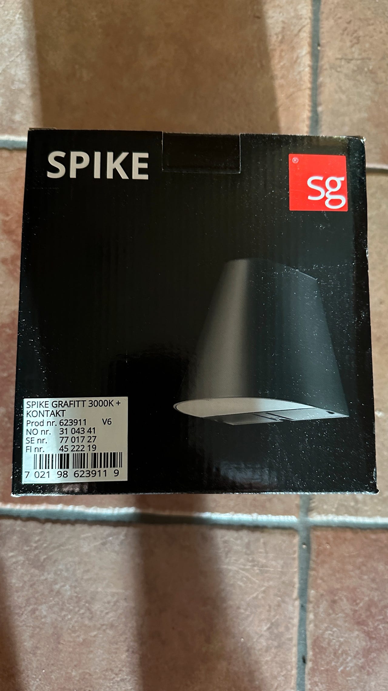 SG spike grafitt med stikk og lys nedover | FINN-torget