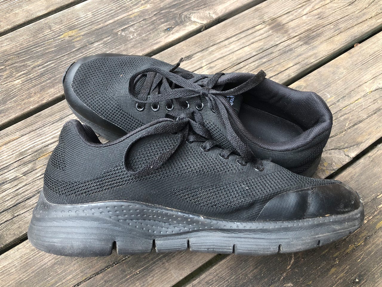 Sorte sko til 17. mai? | FINN-torget