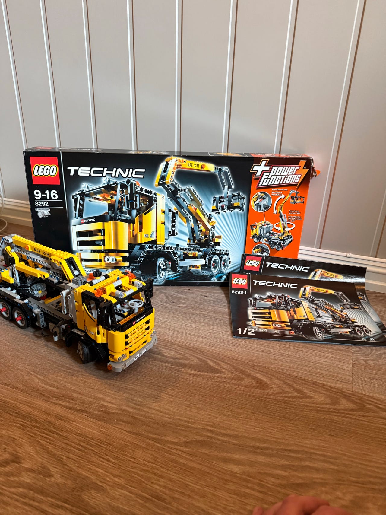 LEGO Technic 8292 Cherry Picker – komplett med eske/manualer | FINN-torget
