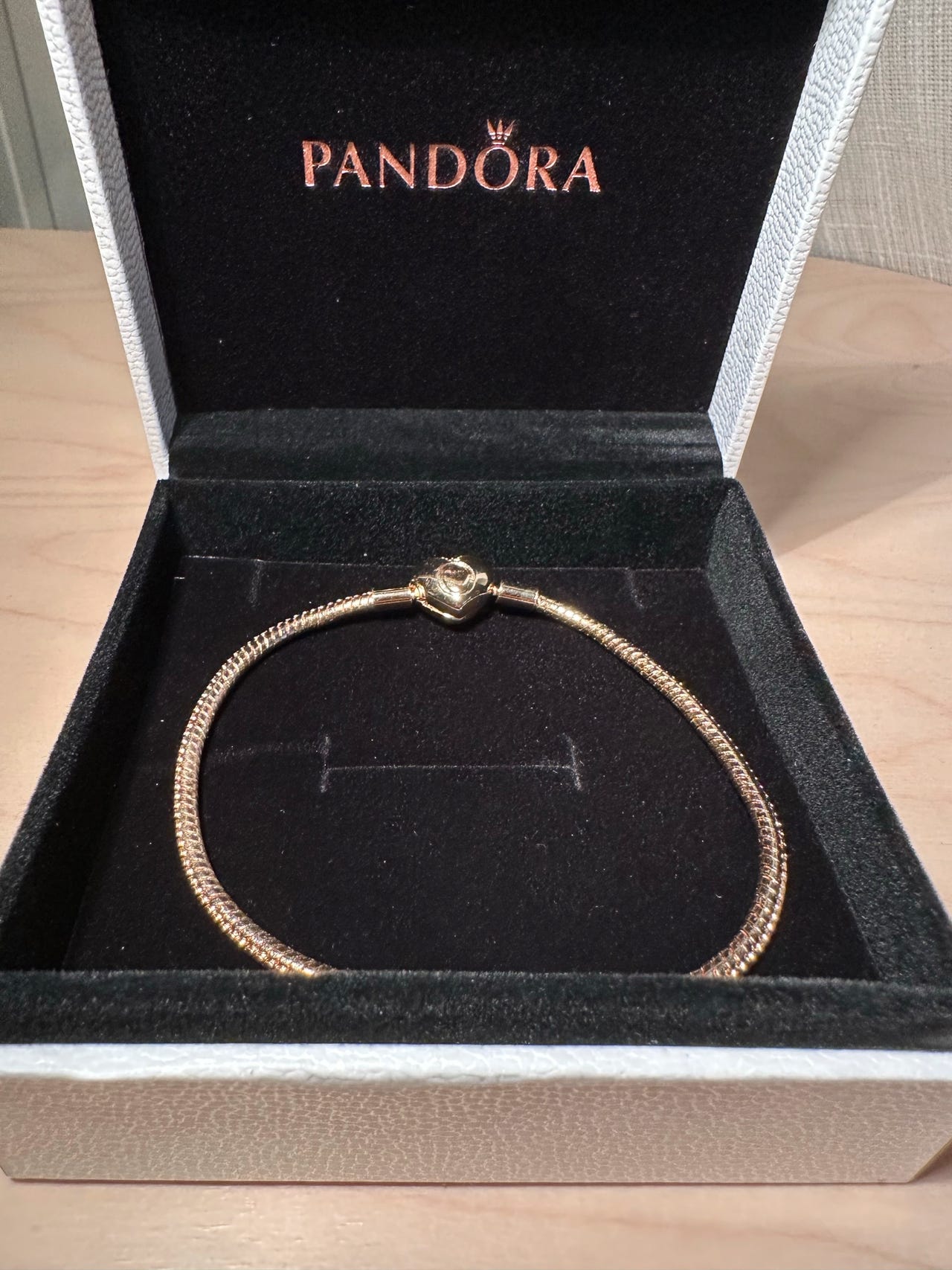 Pandora Gull Armbånd | FINN-torget