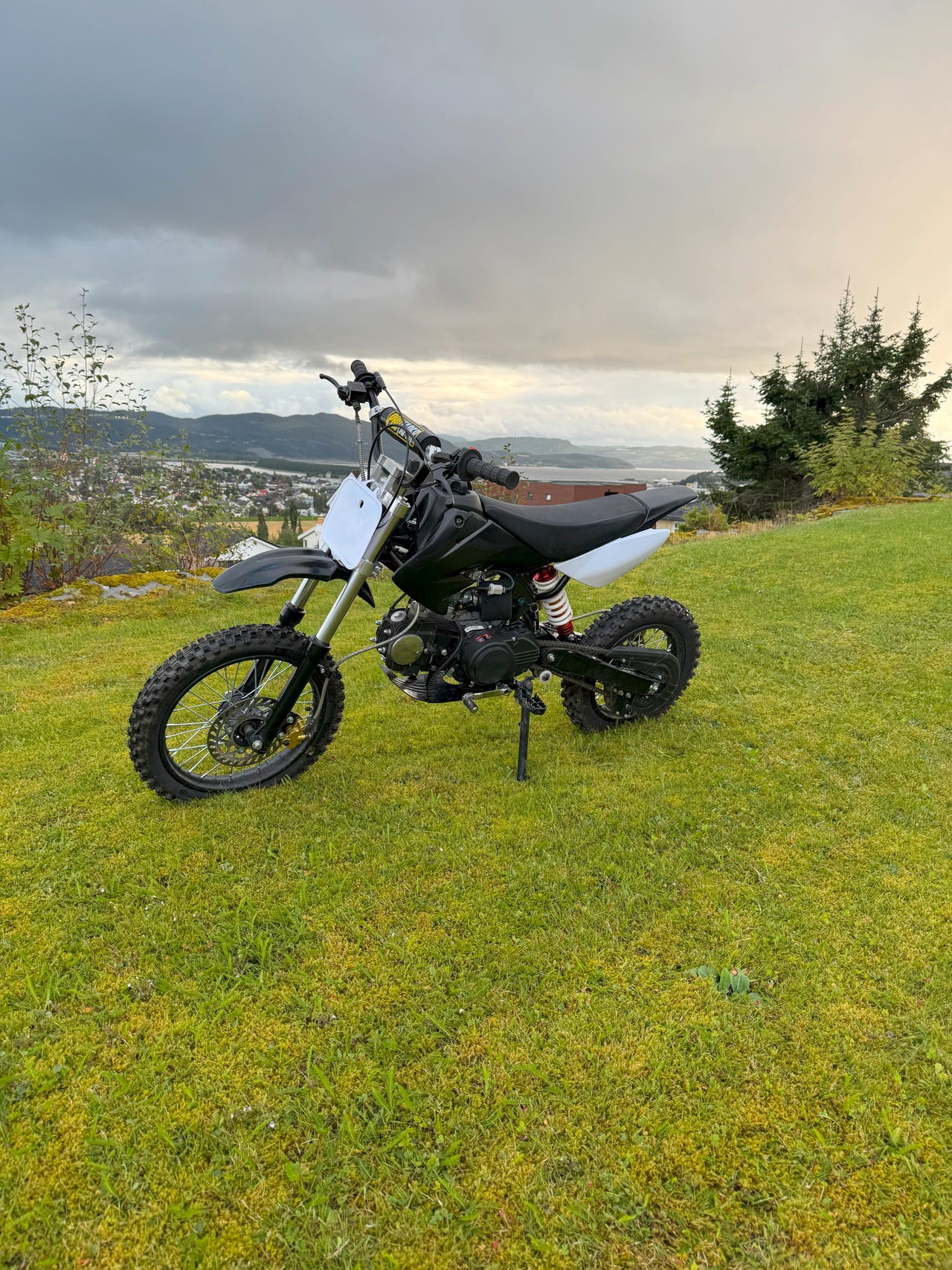 Sikspak Pitbike 2024 modell | FINN-torget