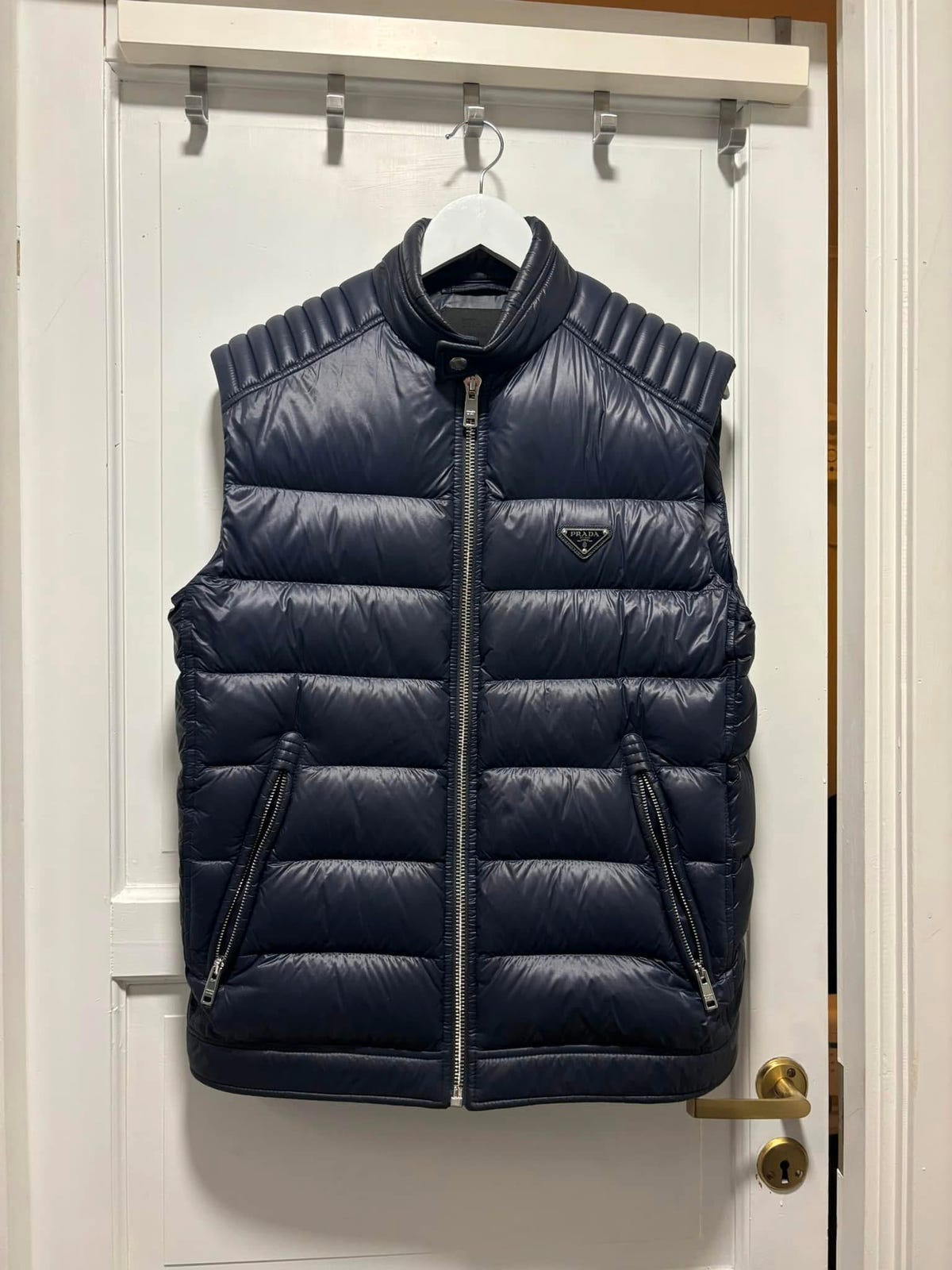 Prada vest | FINN-torget