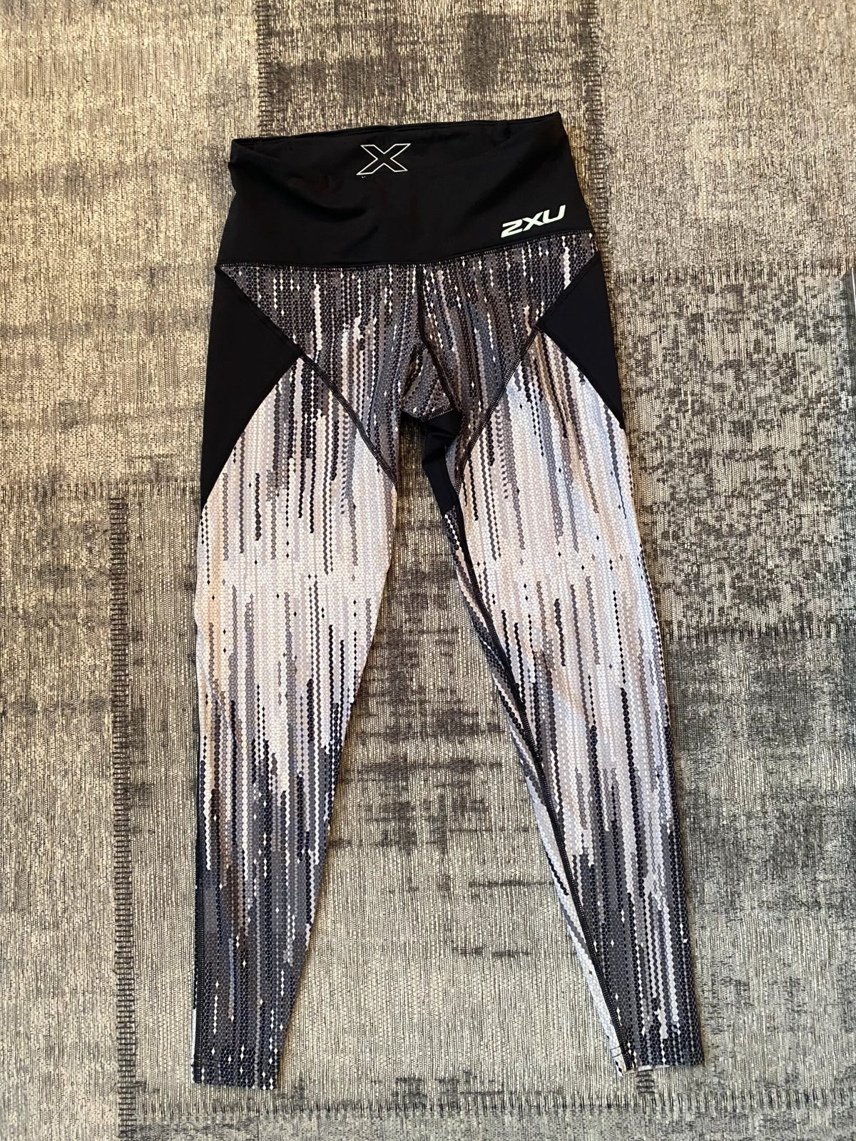 Lite brukt tights fra 2XU i str XS. | FINN-torget