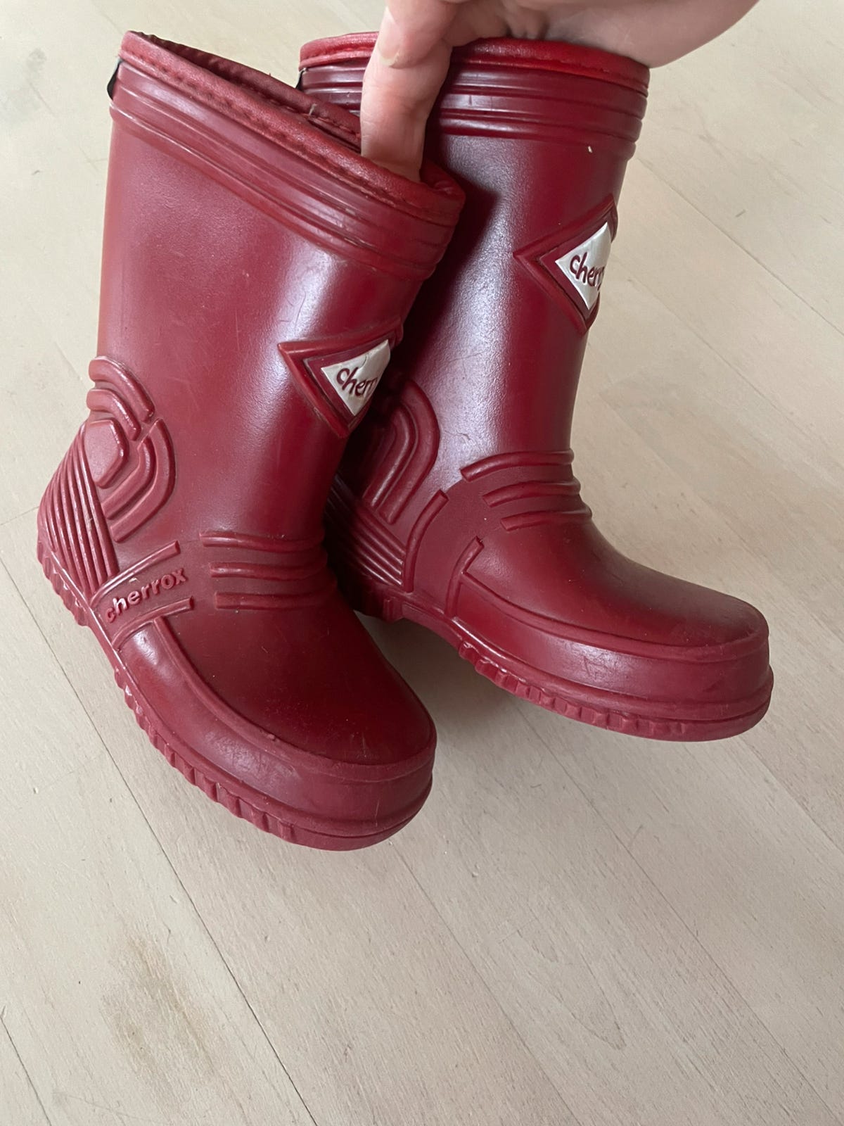 Cherrox Viking str. 26 | FINN-torget