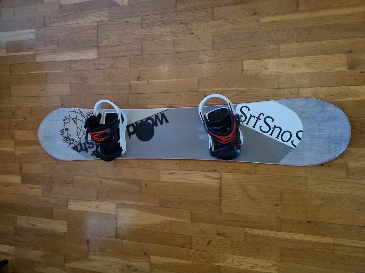 World Industries Snowboard | FINN-torget