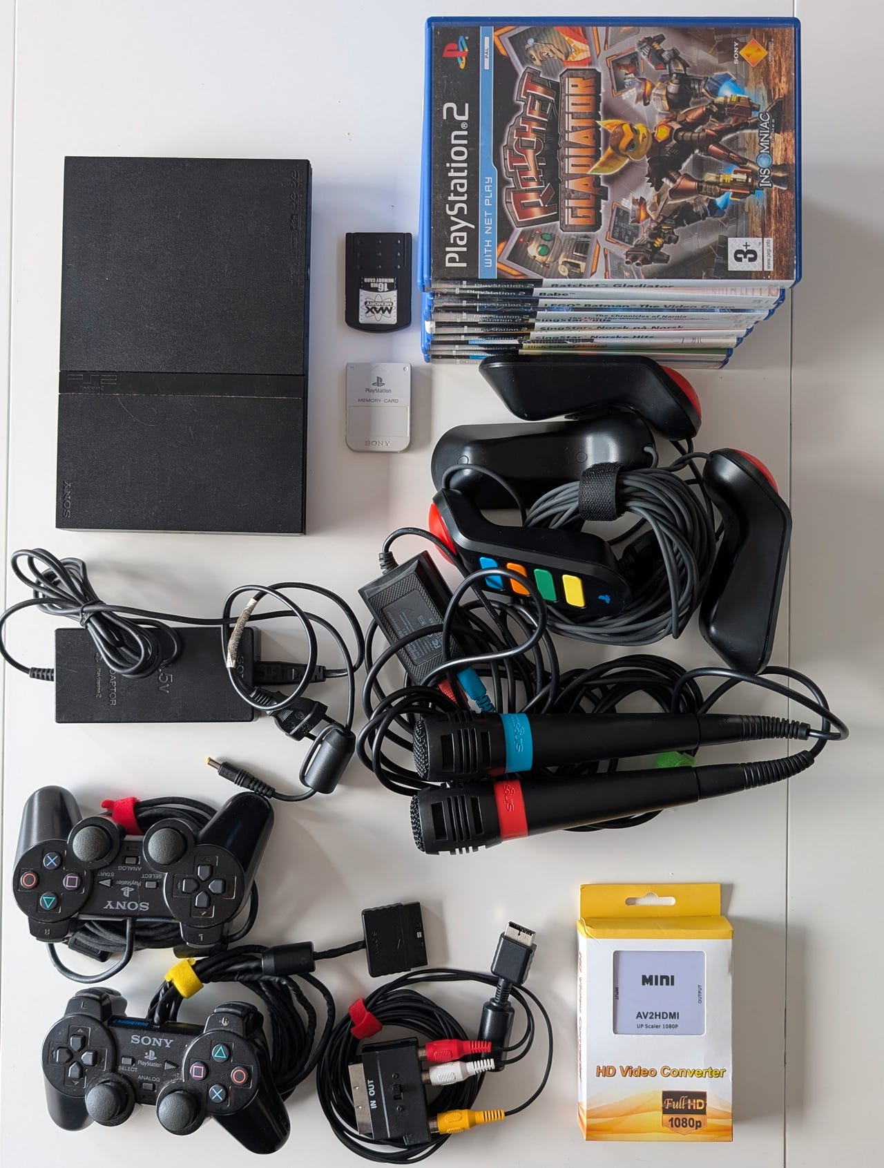 Stor PS2-pakke med BUZZ og SINGSTAR | FINN-torget