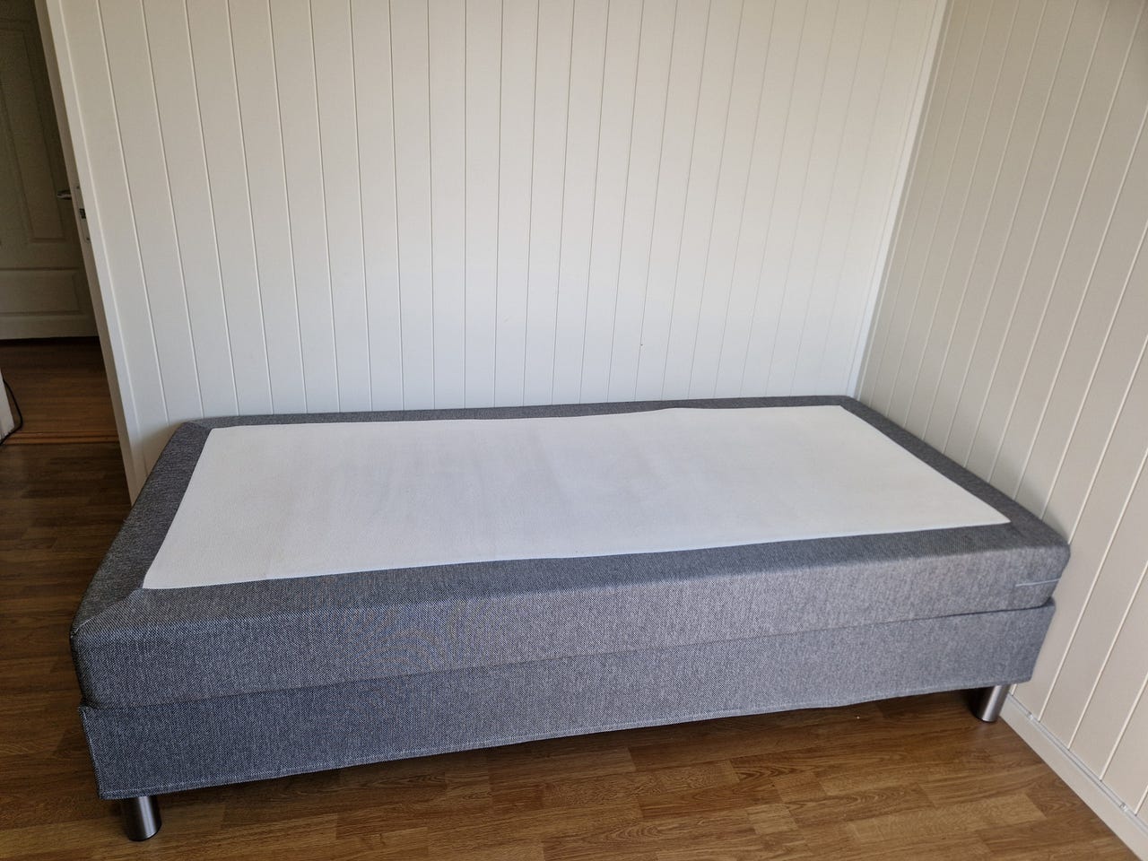 Kontinentalseng 90x200 | FINN-torget