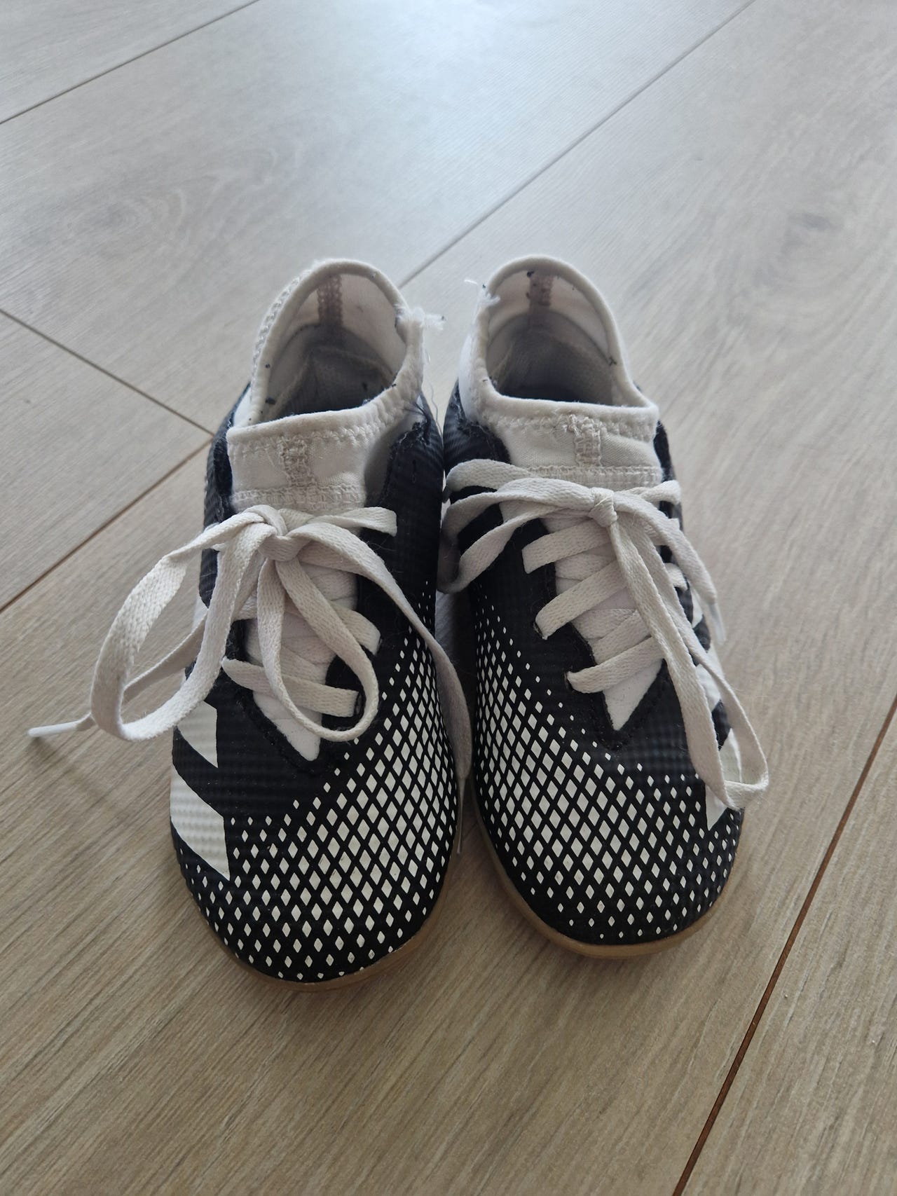 Adidas predator fotballsko/innesko | FINN-torget