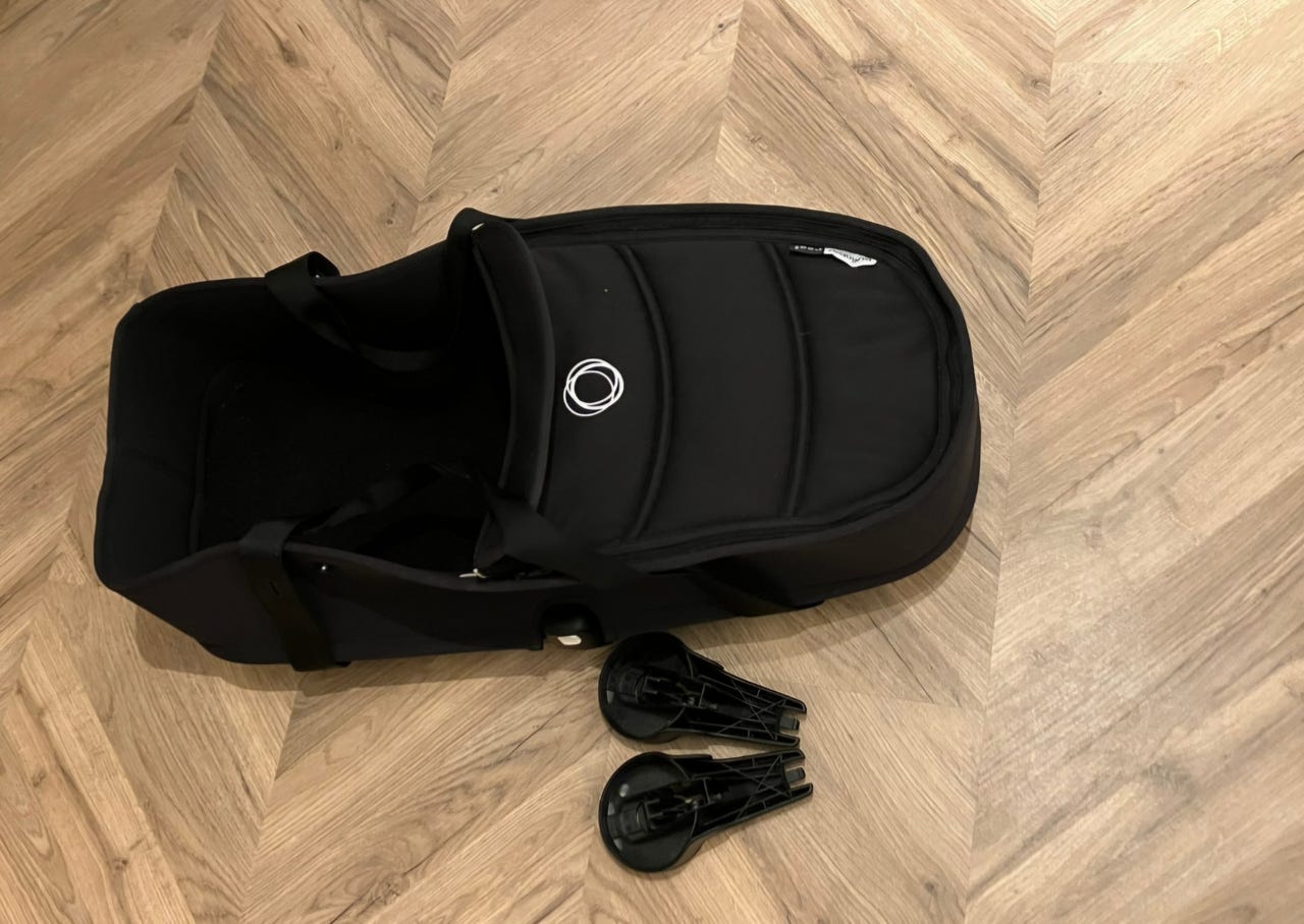 bugaboo bee carrycot / bassinet inkl.adaptere | FINN-torget