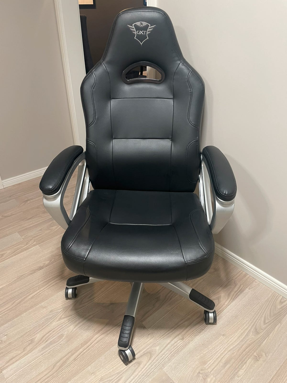 Trust GXT 705 Ryon gamingstol (sort) | FINN-torget