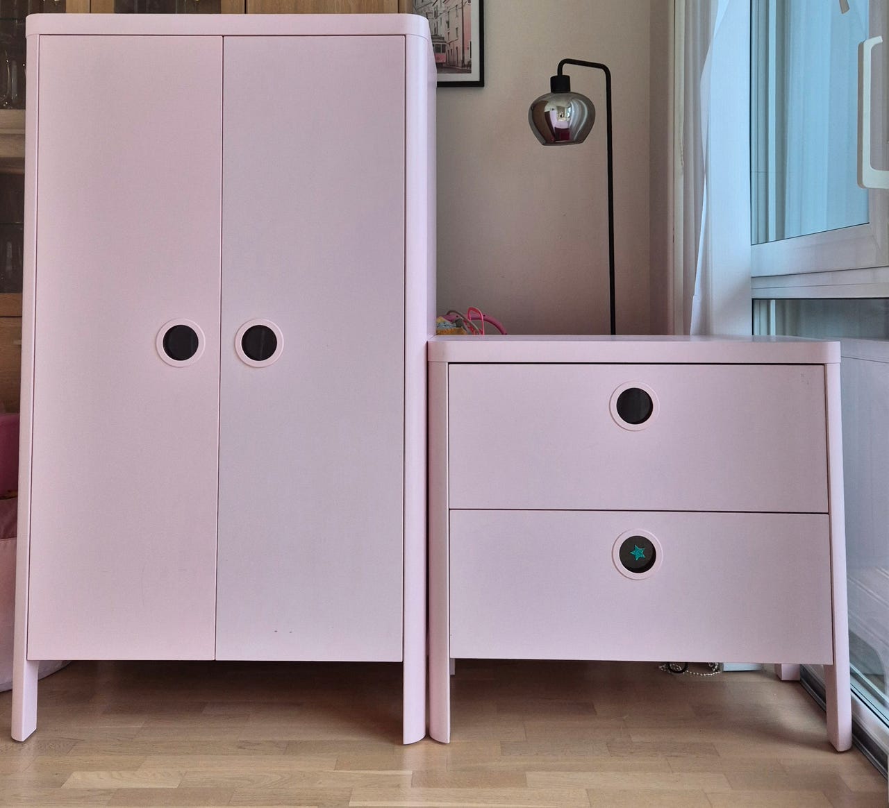 Skap og kommode i lys rosa | FINN-torget