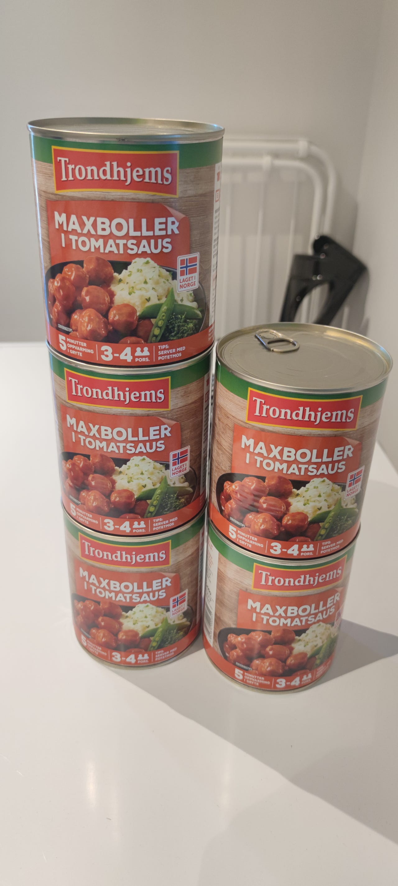 Maxboller i tomatsaus | FINN-torget