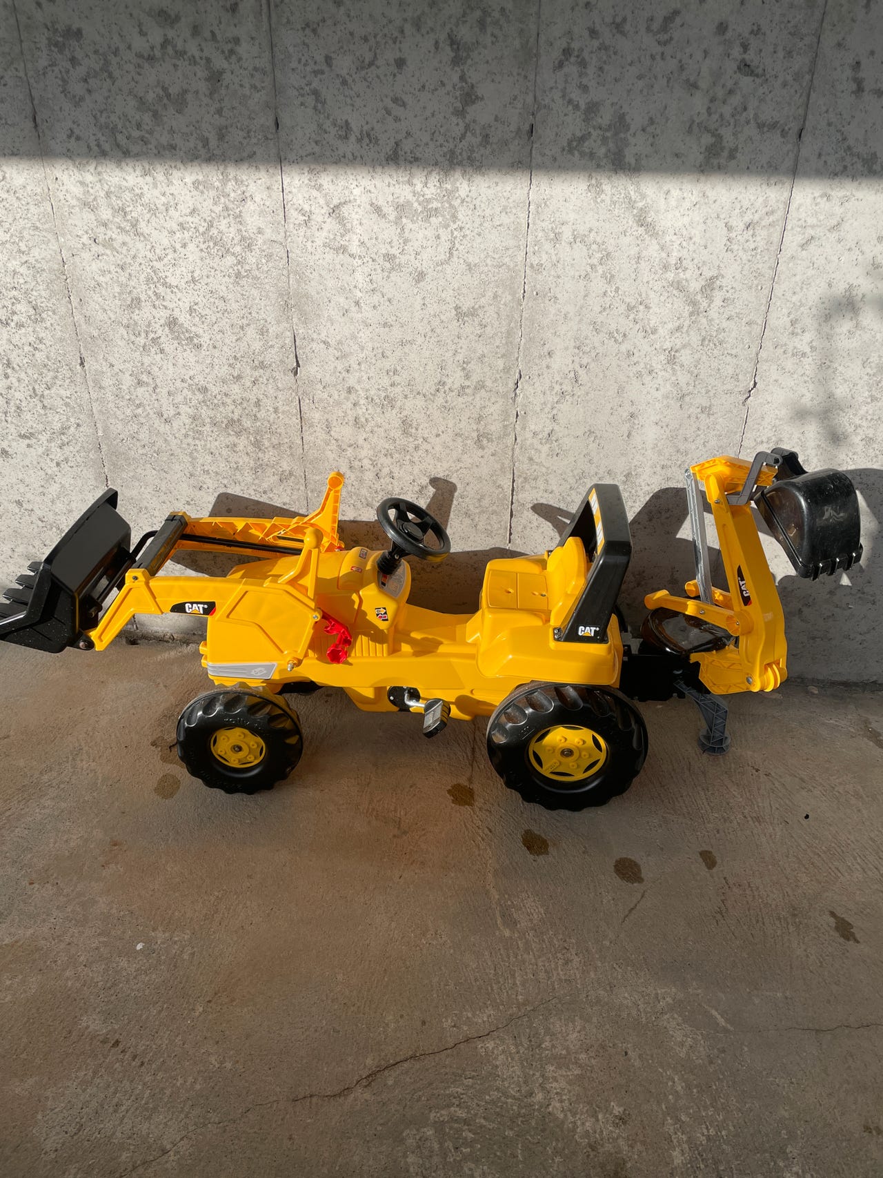 Traktor med grave skuff | FINN-torget