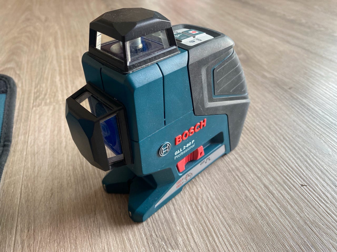 Bosch Linjelaser GLL 2-80 P MED MOTTAKER TIL LEIE LR2 | FINN-torget