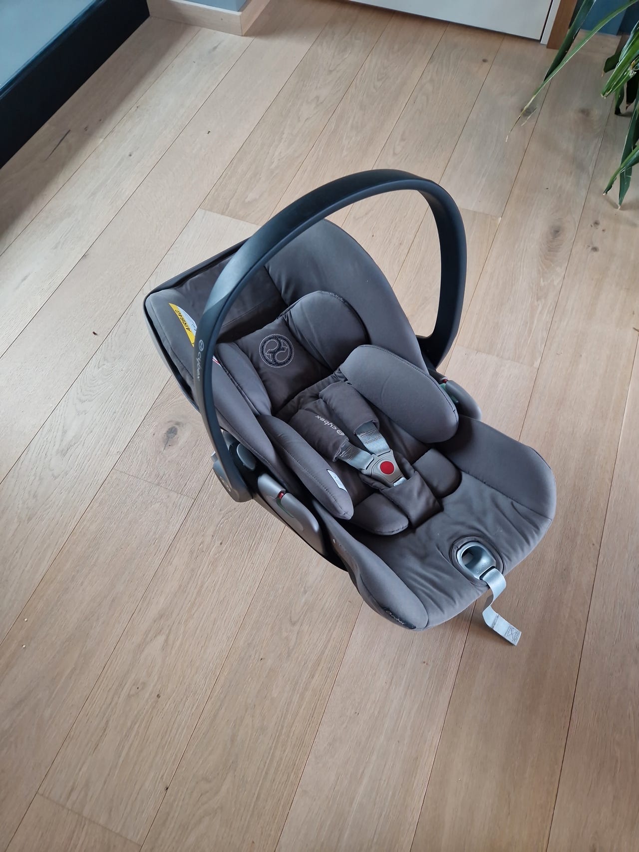 Cybex cloud T i-size baby bilstol | FINN-torget