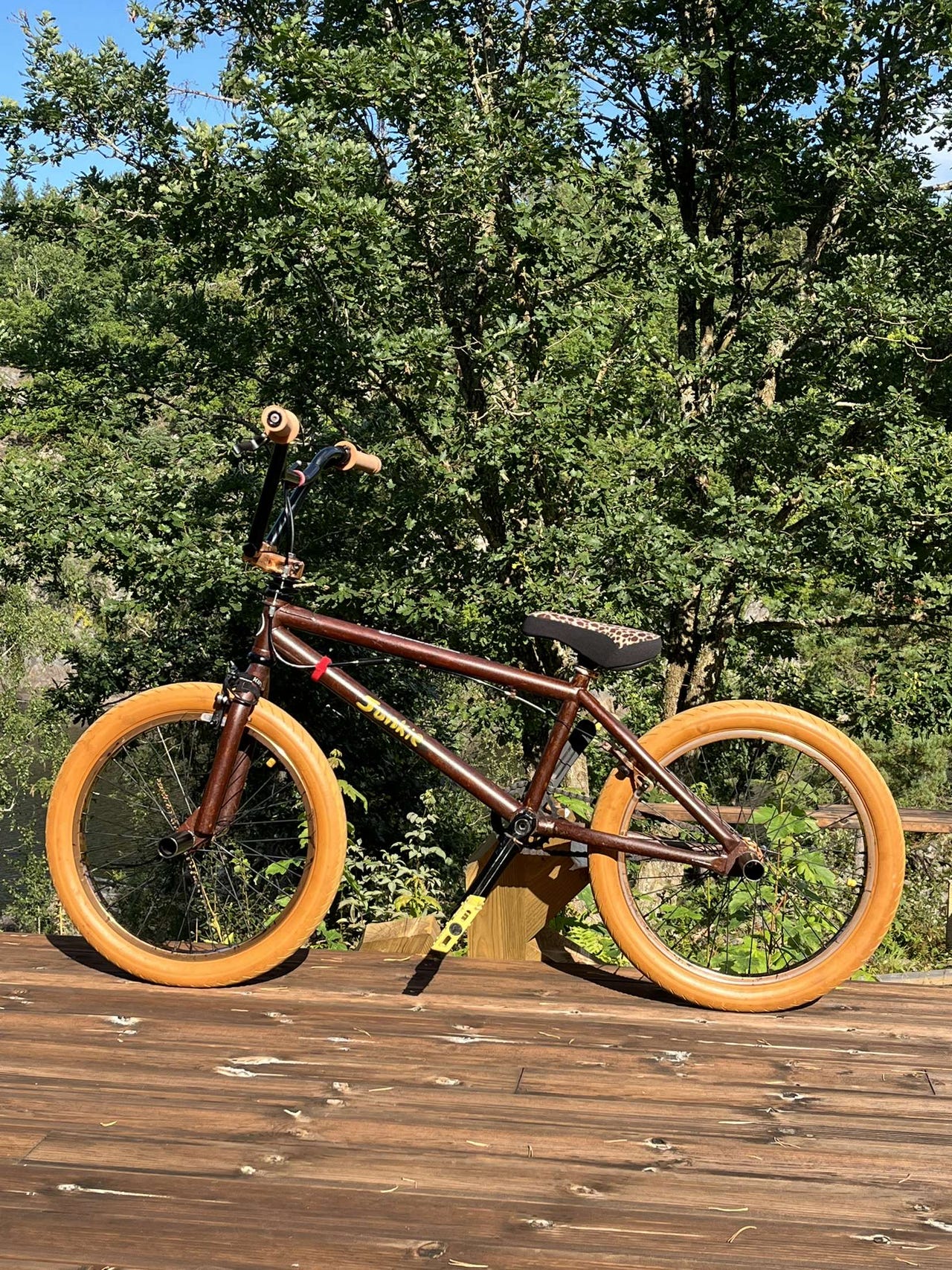 BMX til salgs – Shadow Conspiracy, HH-ramme, gyro, kvalitetskomponenter ...