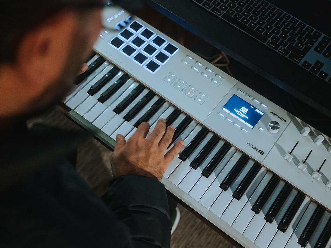 Arturia KeyLab MK3 - MIDI Keyboard Controller hvit med 61 tangenter ...