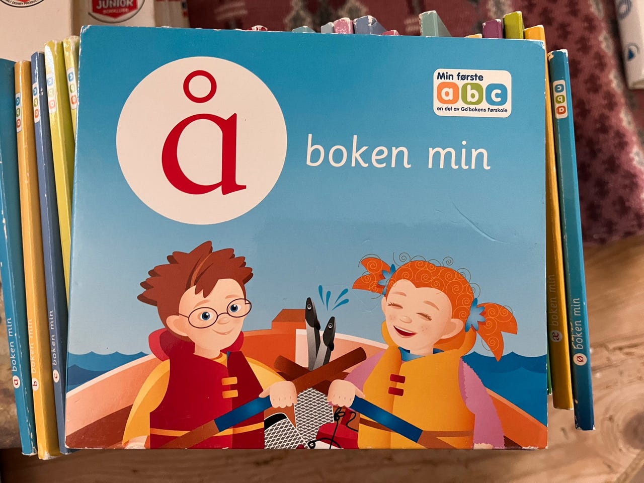 Noen som mangler cd til min første abc? | FINN-torget