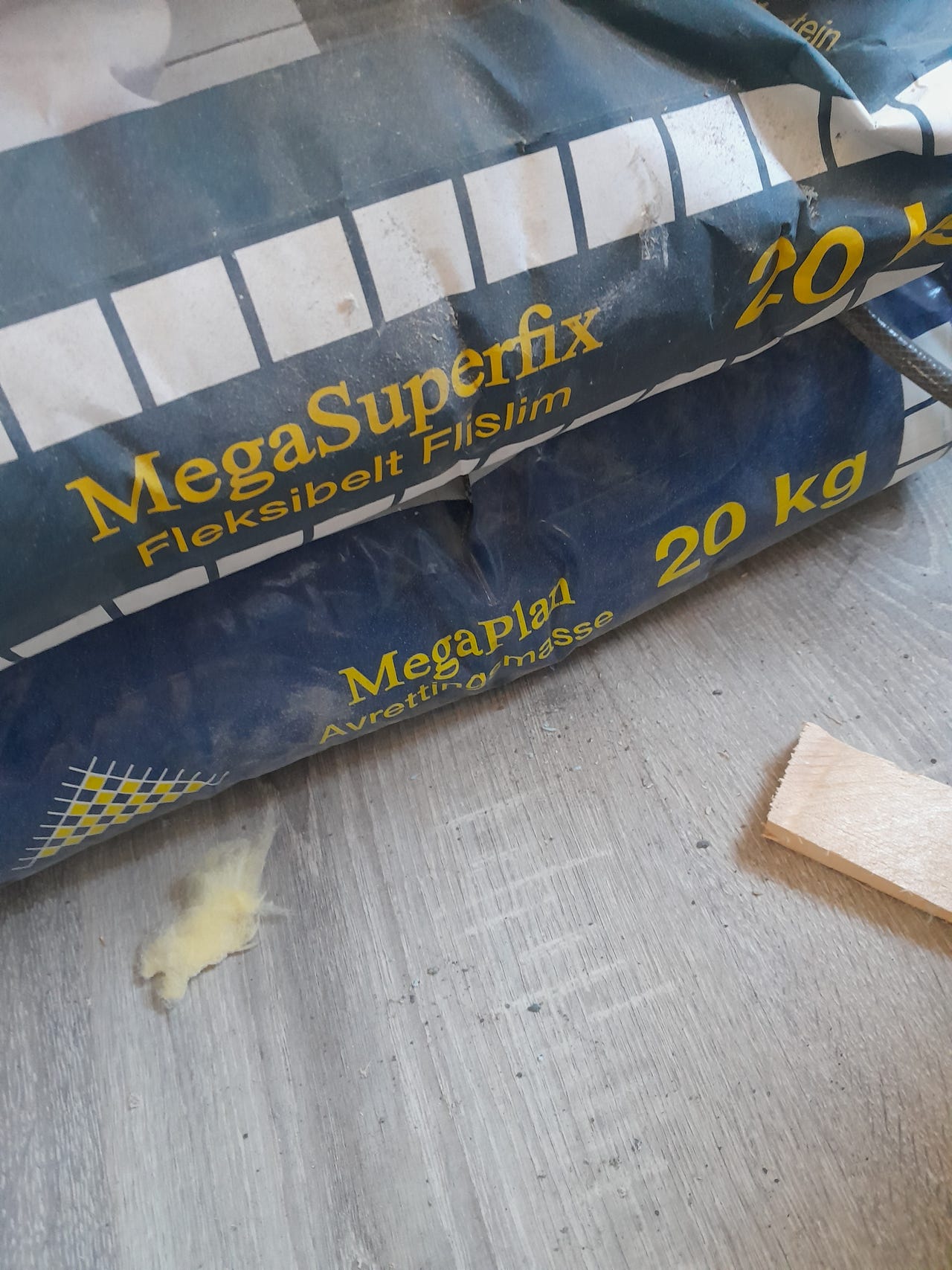 Flislim 20kg, avrettingsmasse 20kg | FINN-torget