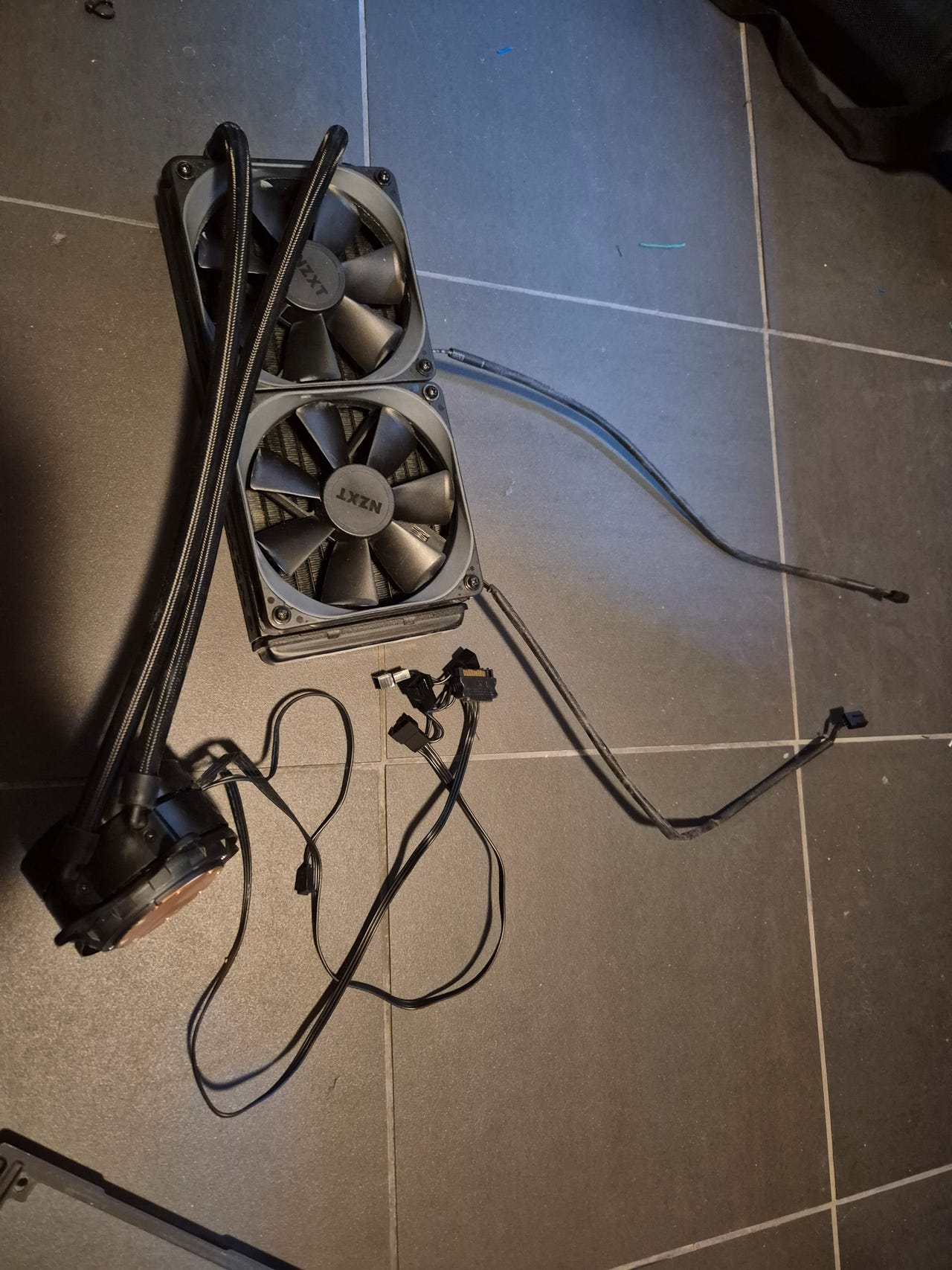 Nzxt kraken 240 aio AM4 | FINN-torget