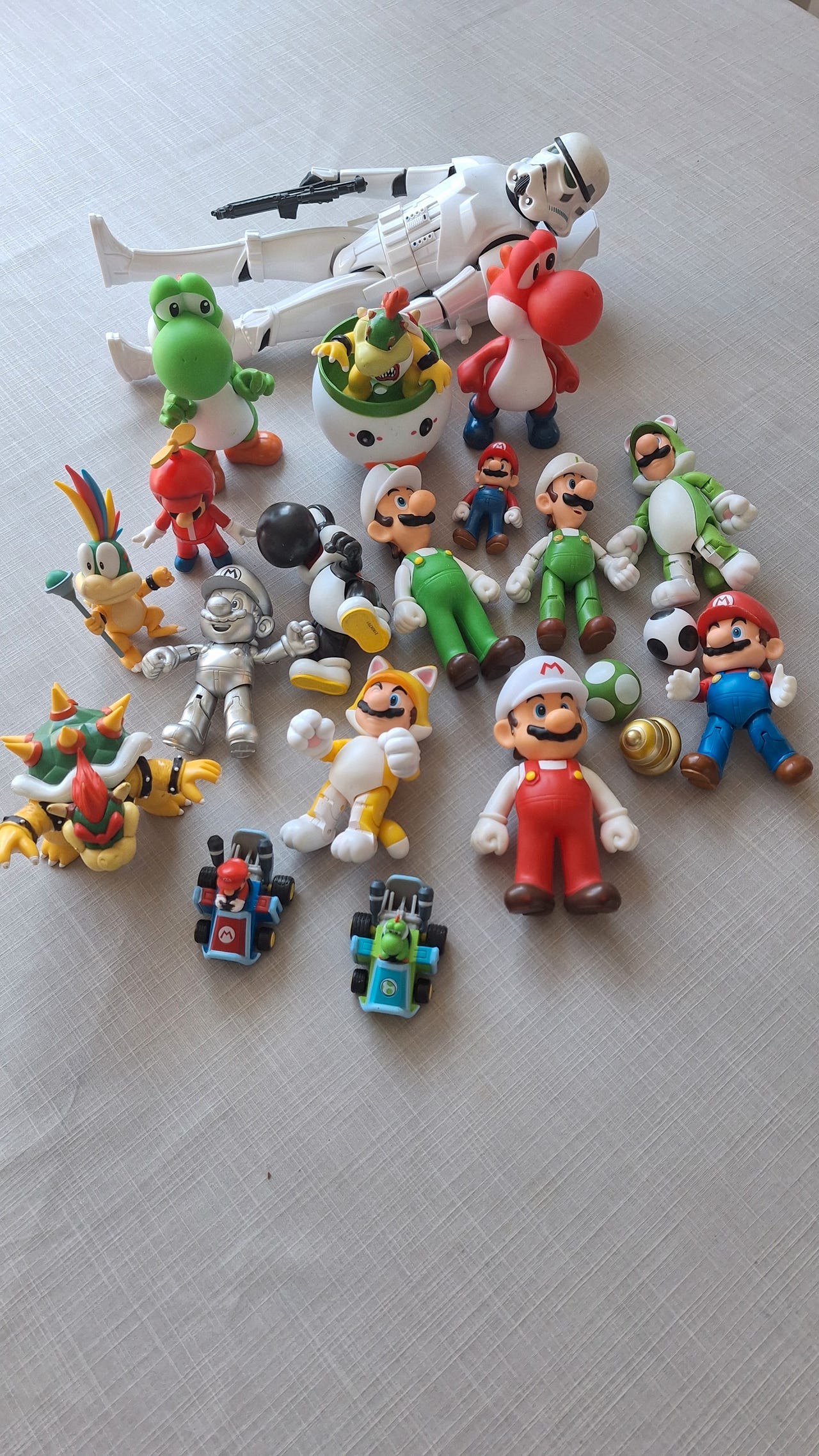 Super Mario figurer | FINN-torget